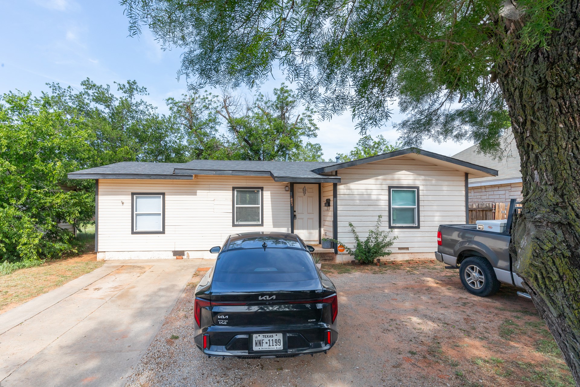 1425 N Mockingbird Ln, Abilene, TX 79603 - MLS 21302087 - Coldwell Banker