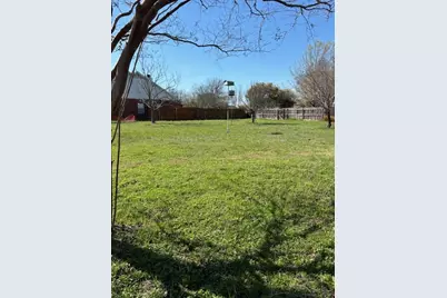 472 Dal Paso Dr, Waco, TX 76706 - MLS 221315 - Coldwell Banker