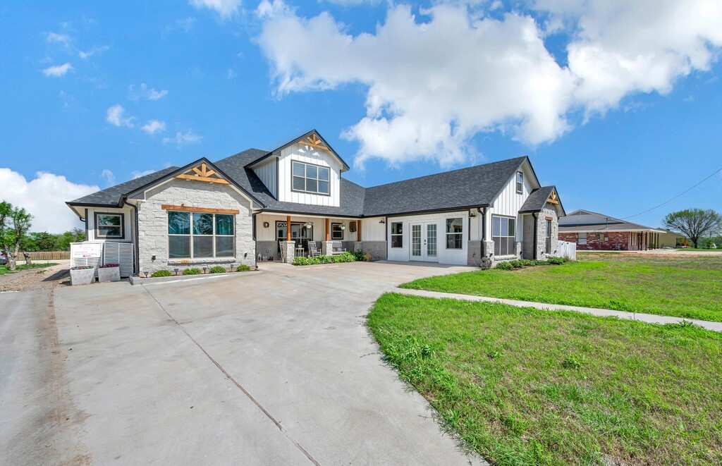 633 N Stovall Dr, Waco, TX 76706 - MLS 229202 - Coldwell Banker