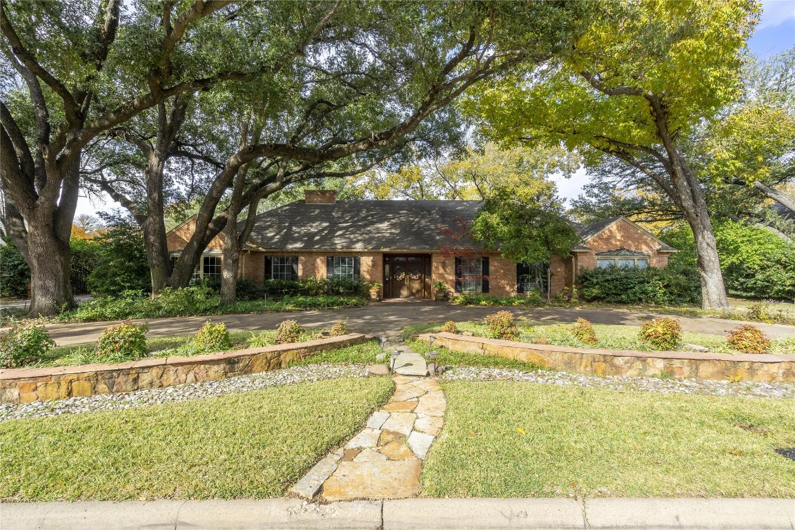 6531 Cliffbrook Dr, Dallas, TX 75254 - MLS 20214905 - Coldwell Banker