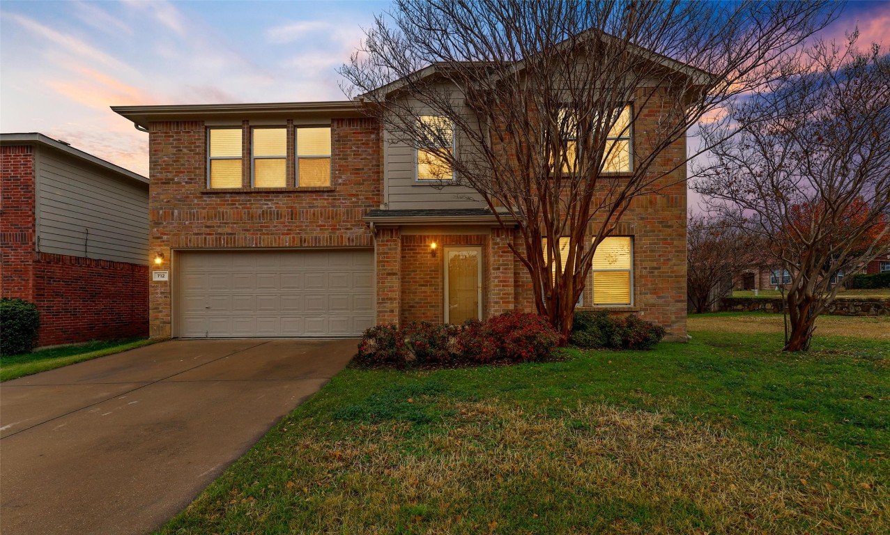 712 Hidden Point Dr, Fort Worth, TX 76120 - MLS 20220034 - Coldwell Banker