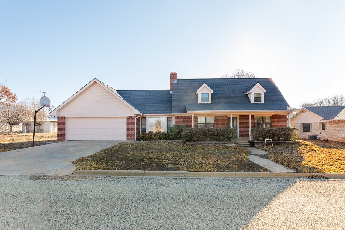 104 Lackey St, Brady, TX 76825 - MLS 20238322 - Coldwell Banker