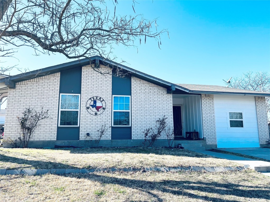 1311 Marie St, Comanche, TX 76442 - MLS 20244079 - Coldwell Banker