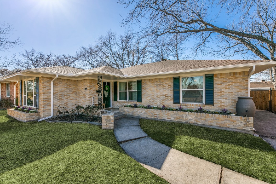 7119 Westbrook Ln, Dallas, TX 75214 - MLS 20255159 - Coldwell Banker