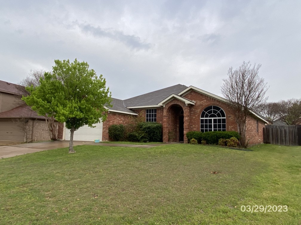 619 Manchester Dr, Mansfield, TX 76063 - MLS 20291984 - Coldwell Banker