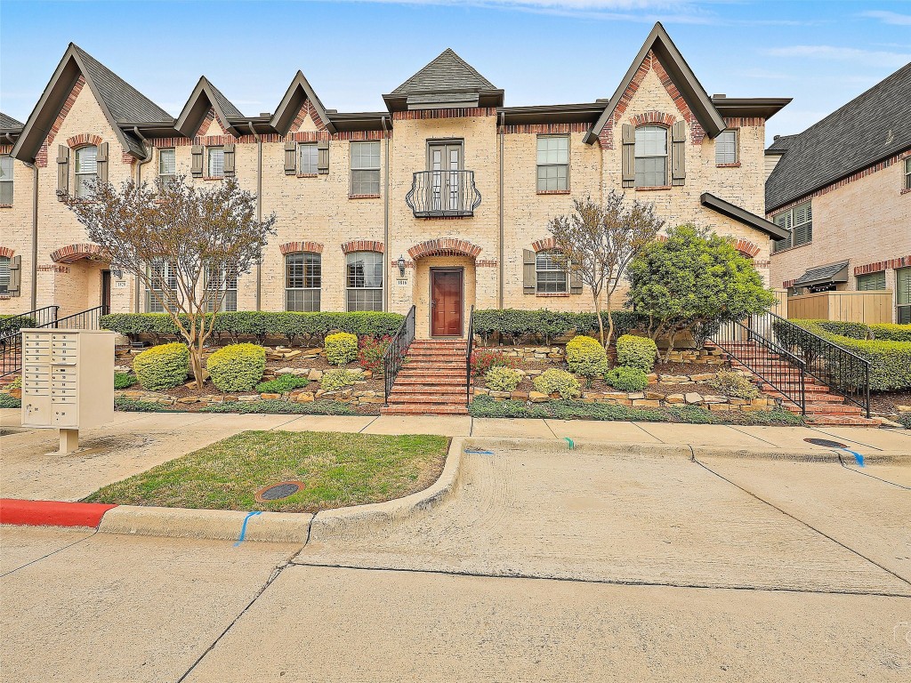 1816 Desoto Dr, McKinney, TX 75072 - MLS 20294815 - Coldwell Banker