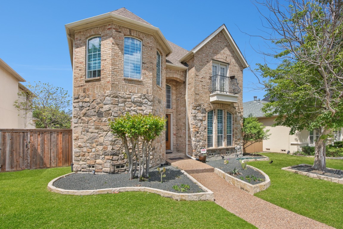 3333 Garrett Dr, Irving, TX 75062 - MLS 20302333 - Coldwell Banker