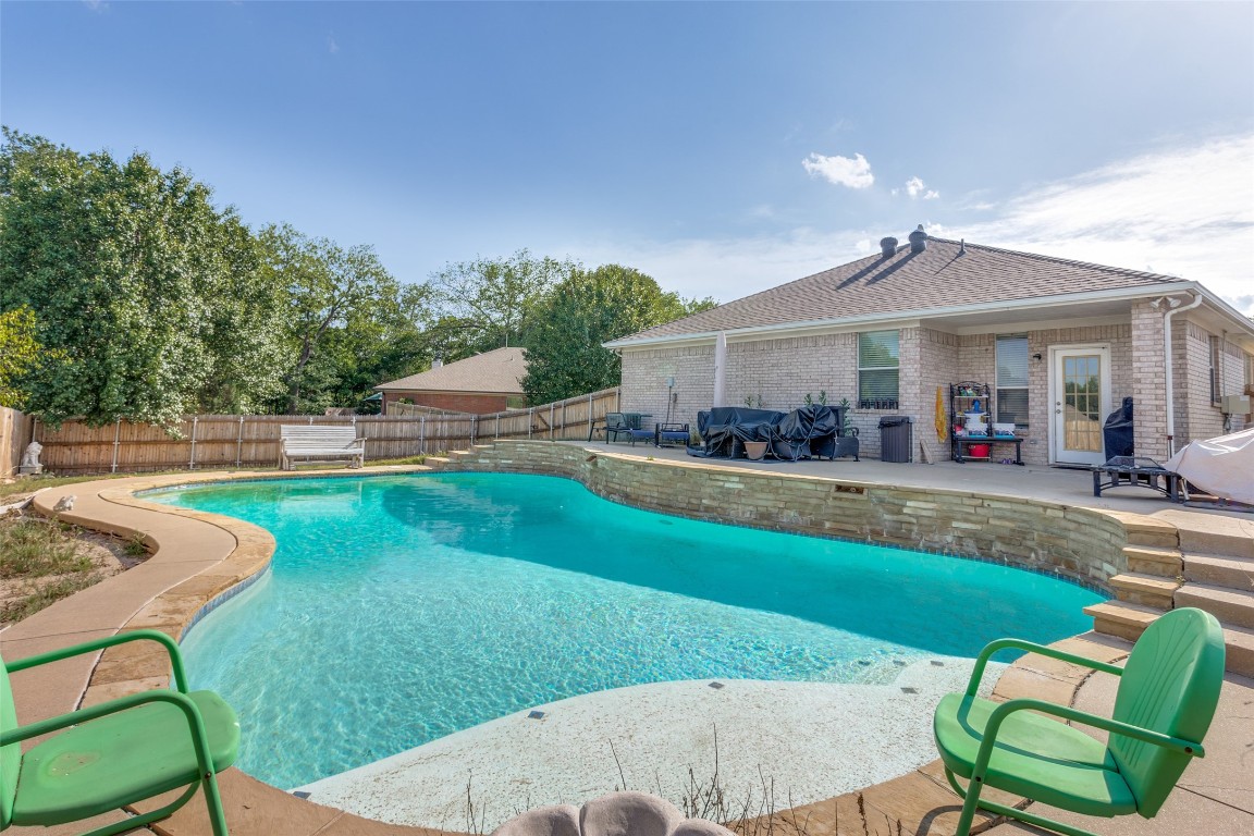 125 Timber Cross Ct, Azle, TX 76020 - MLS 20323550 - Coldwell Banker