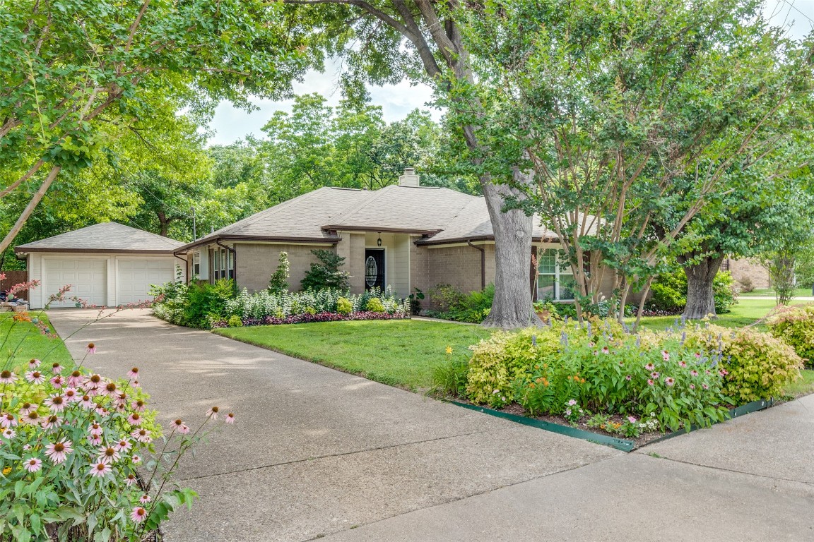 4712 Hollow Ridge Rd, Dallas, TX 75227 - MLS 20347497 - Coldwell Banker