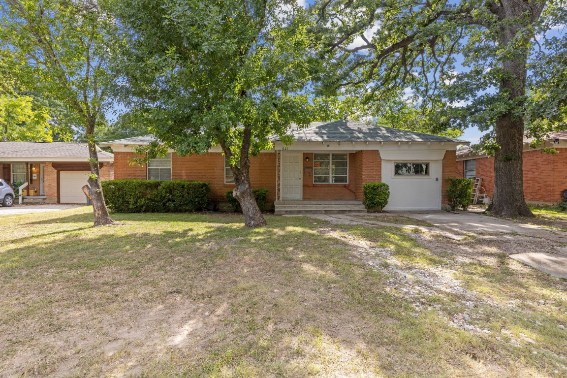 621 Odeneal St, Dallas, TX 75217 - MLS 20370618 - Coldwell Banker