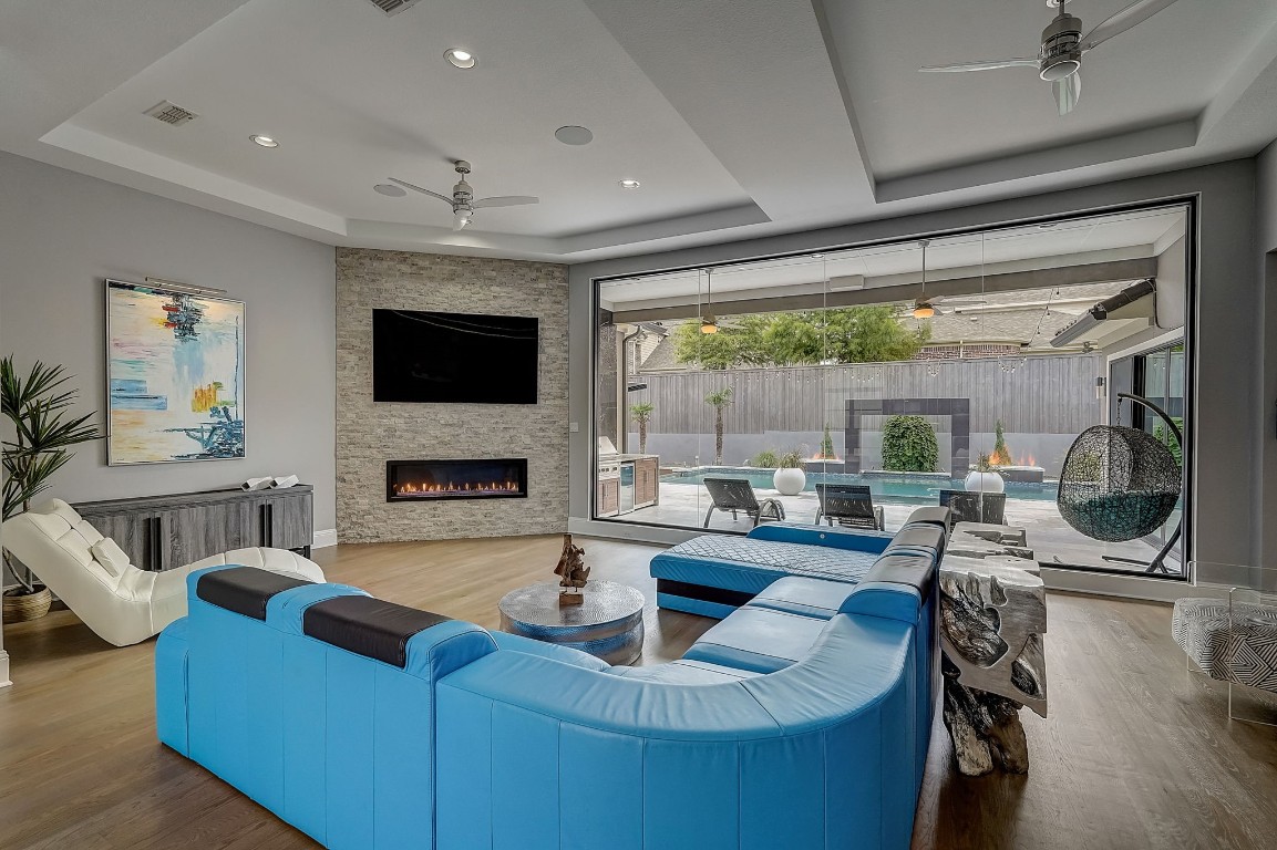 6673 Doonbeg Dr, Frisco, TX 75035 - MLS 20375881 - Coldwell Banker