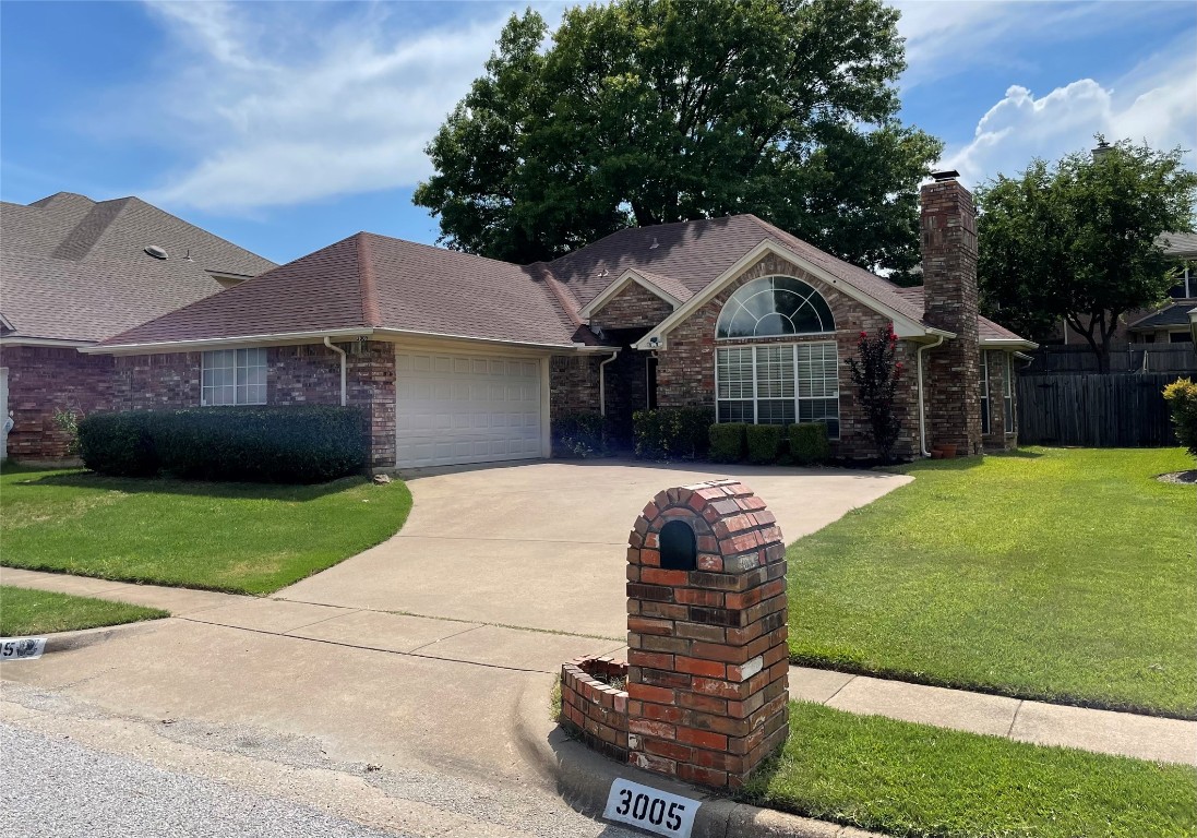 3005 Clairemont Ln, Euless, TX 76039 - MLS 20379942 - Coldwell Banker