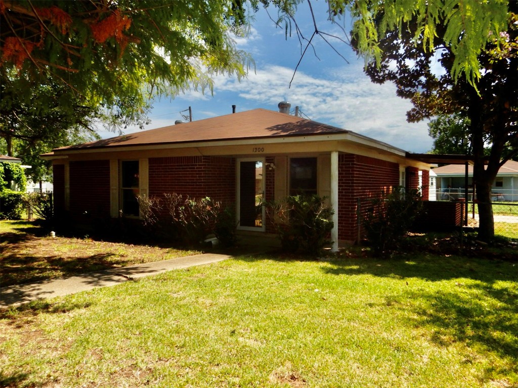 1200 Dot Ave, Bossier City, LA 71111 - MLS 20414213 - Coldwell Banker