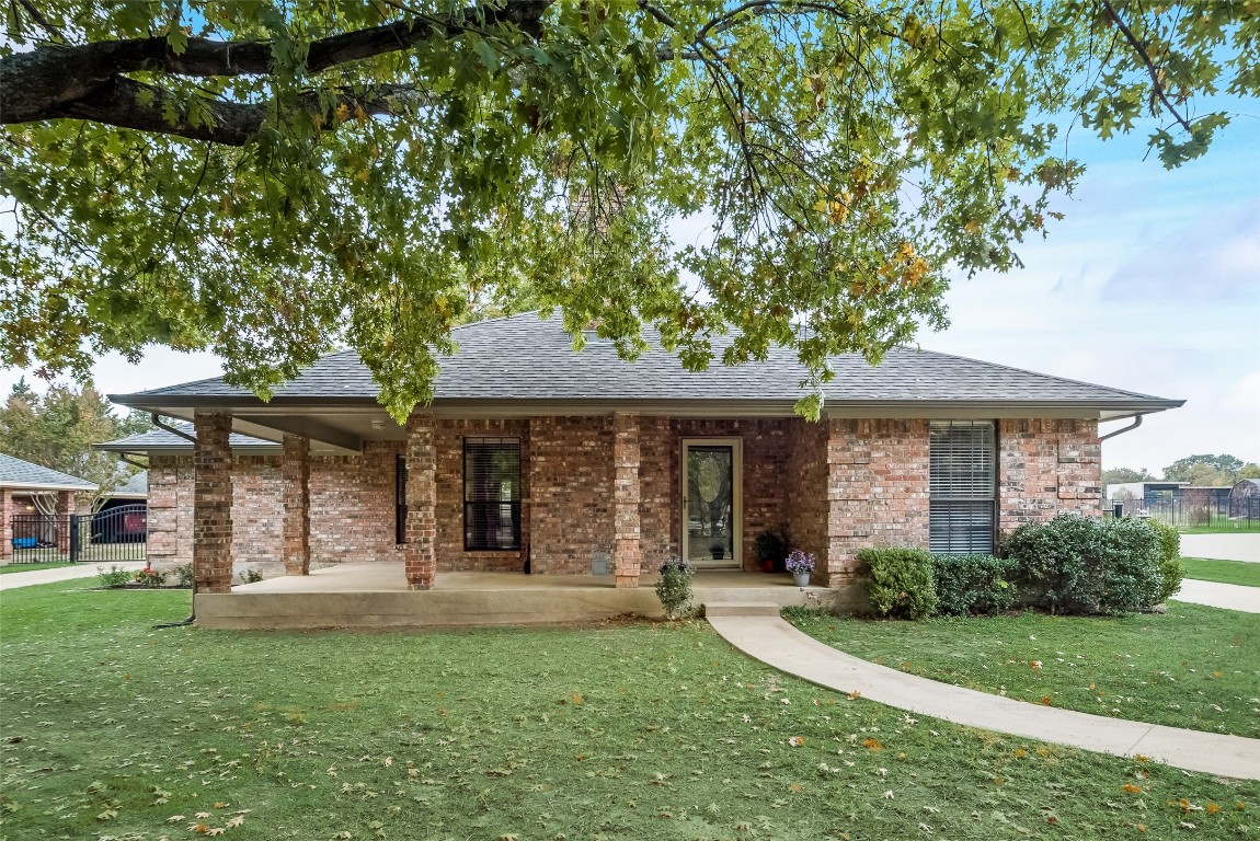 135 Cunningham Rd, Denton, TX 76208 - MLS 20478328 - Coldwell Banker