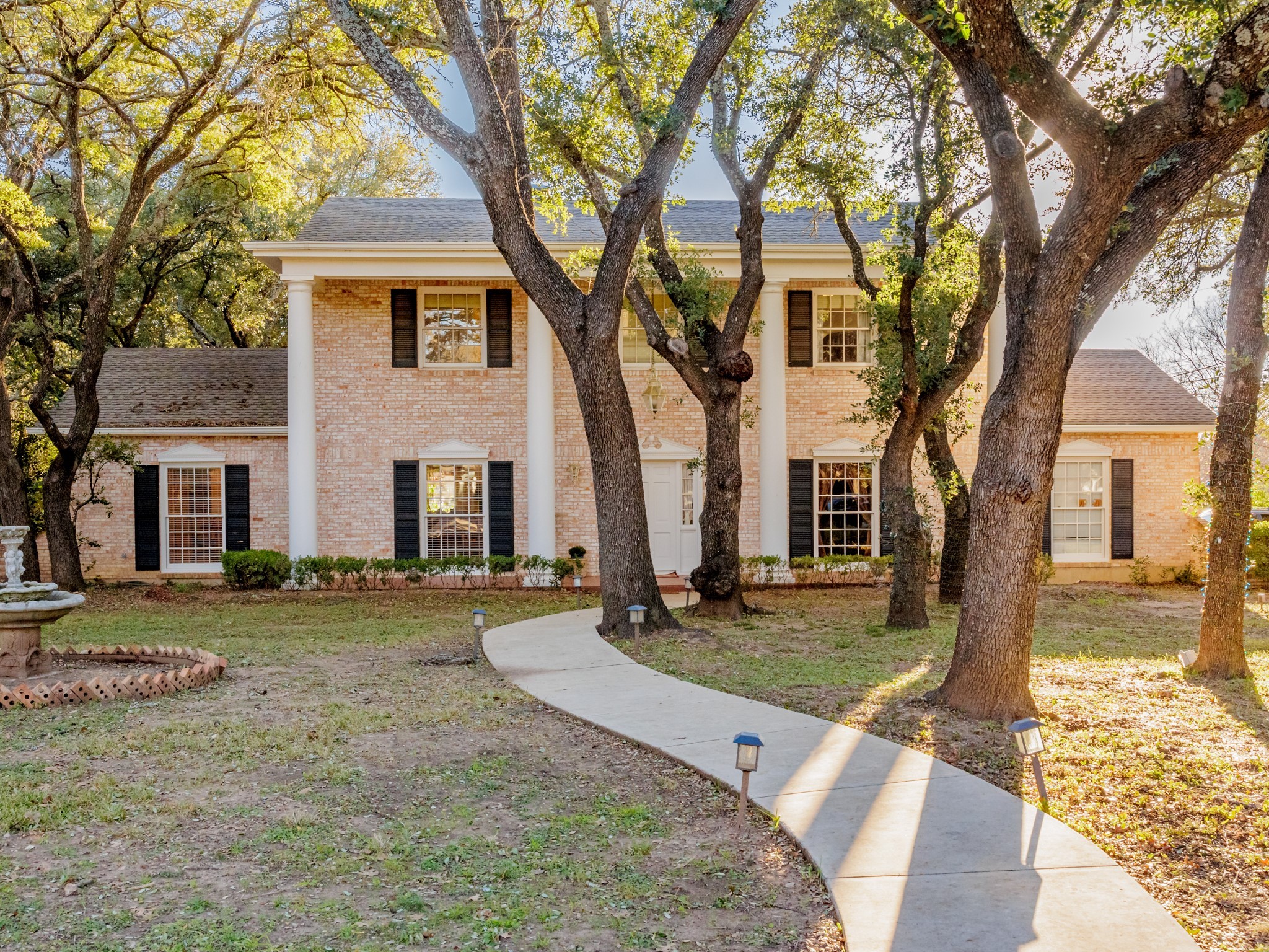 10 Crestview Ct, Brownwood, TX 76801 - MLS 20481121 - Coldwell Banker