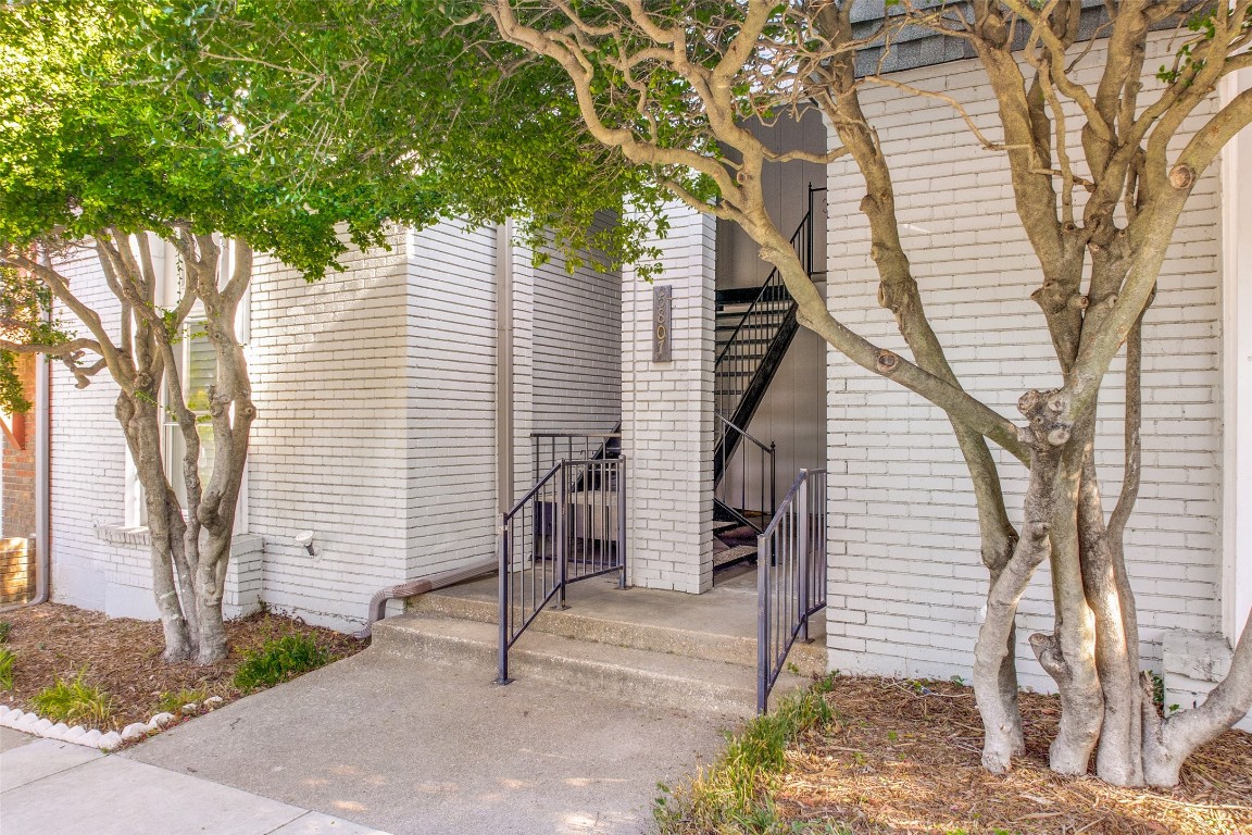 5807 Copperwood Ln #1120, Dallas, TX 75248 - MLS 20534545 - Coldwell Banker