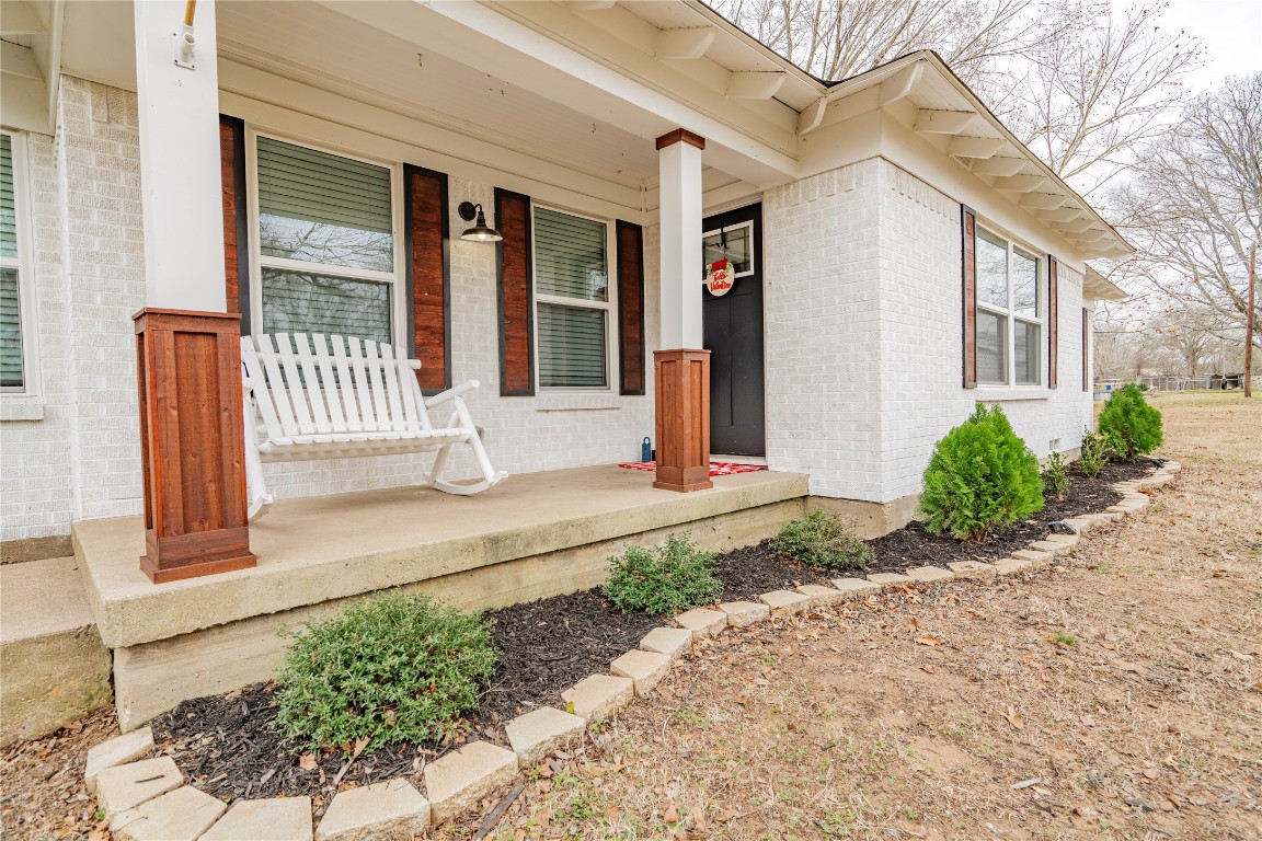 807 Stadium Dr, Grand Saline, TX 75140 - MLS 20535099 - Coldwell Banker