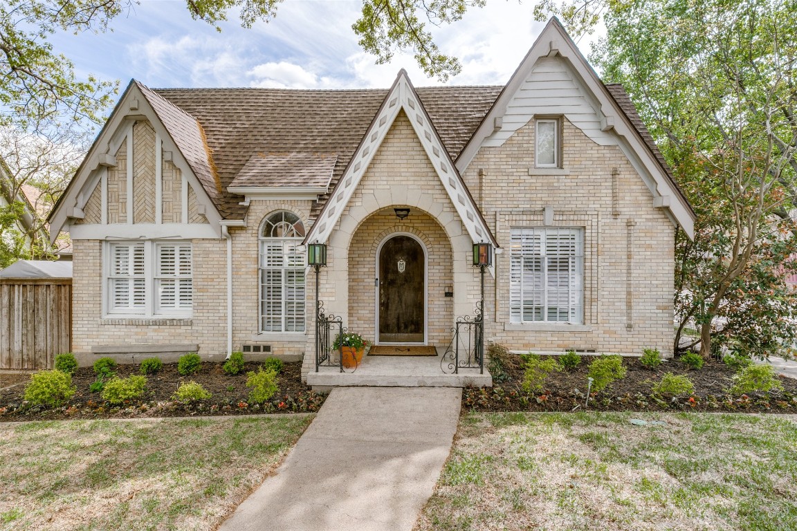 5502 McCommas Blvd, Dallas, TX 75206 - MLS 20564585 - Coldwell Banker