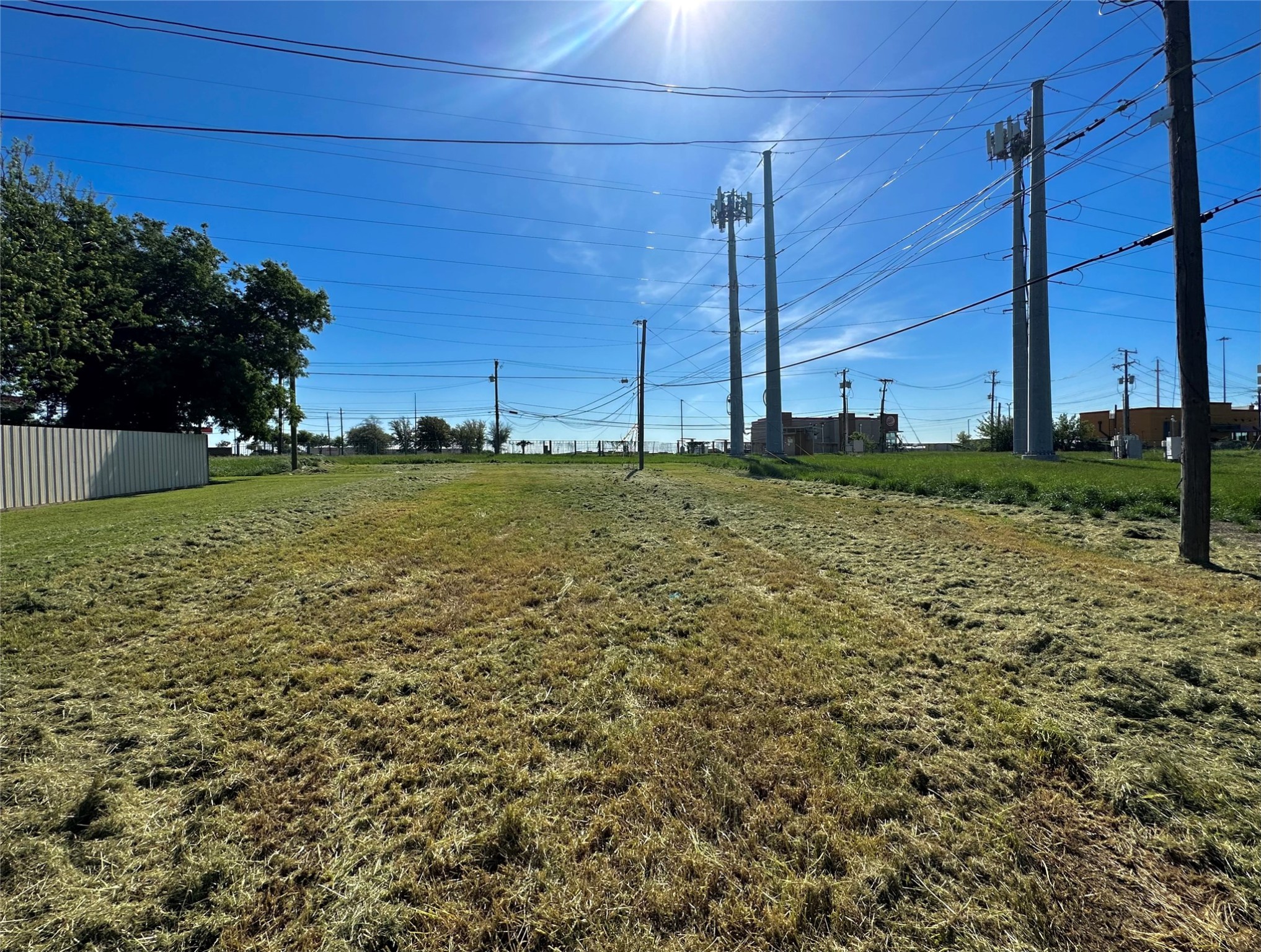 3058 Ray Simon Dr, Fort Worth, TX 76106 - MLS 20572234 - Coldwell Banker