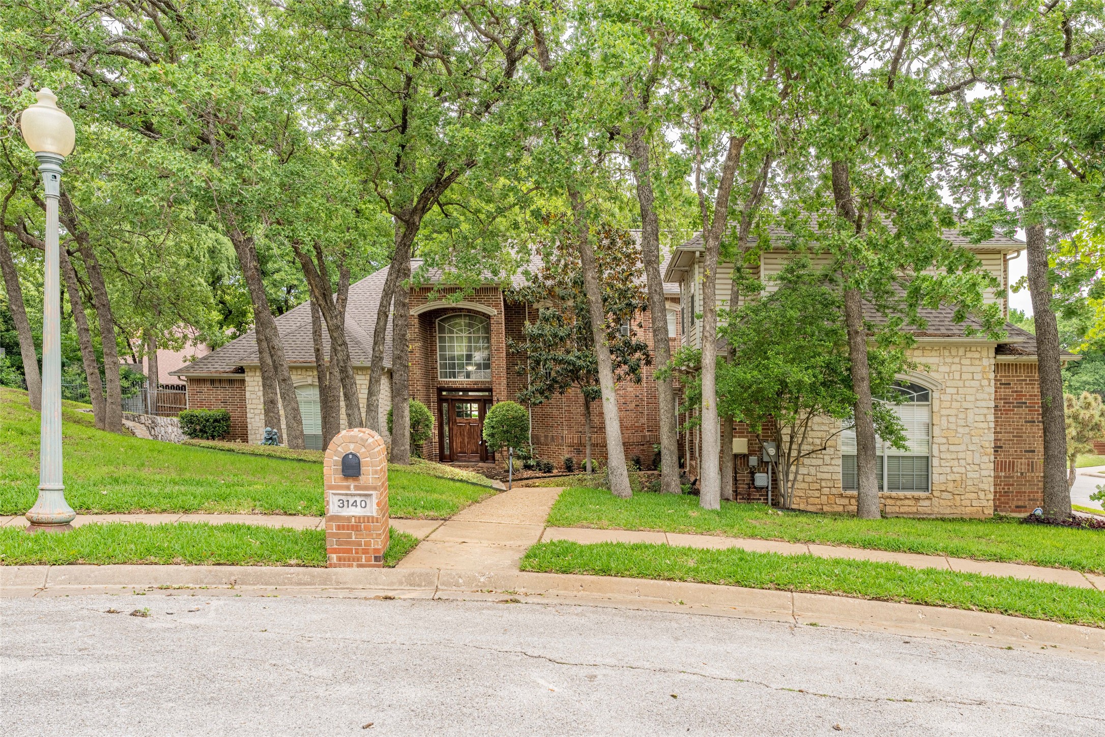 3140 Joyce Ct, Grapevine, TX 76051 - MLS 20577650 - Coldwell Banker
