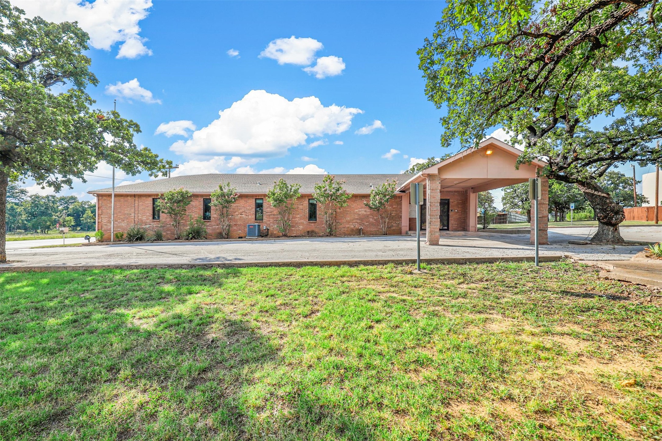 2505 S Burleson Blvd, Burleson, TX 76028 - MLS 20624053 - Coldwell Banker