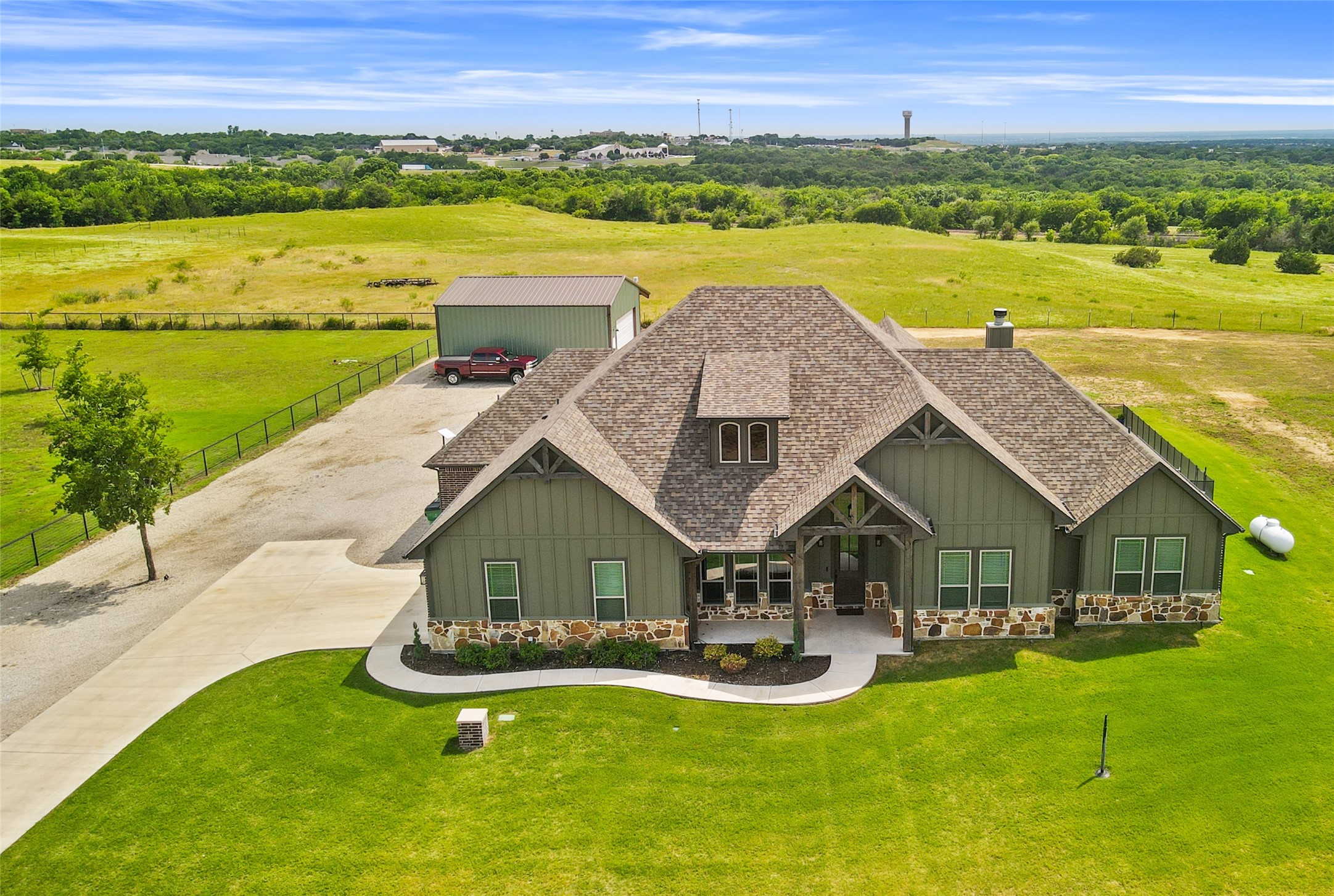 113 Old Decatur Rd, Decatur, TX 76234 - MLS 20630512 - Coldwell Banker