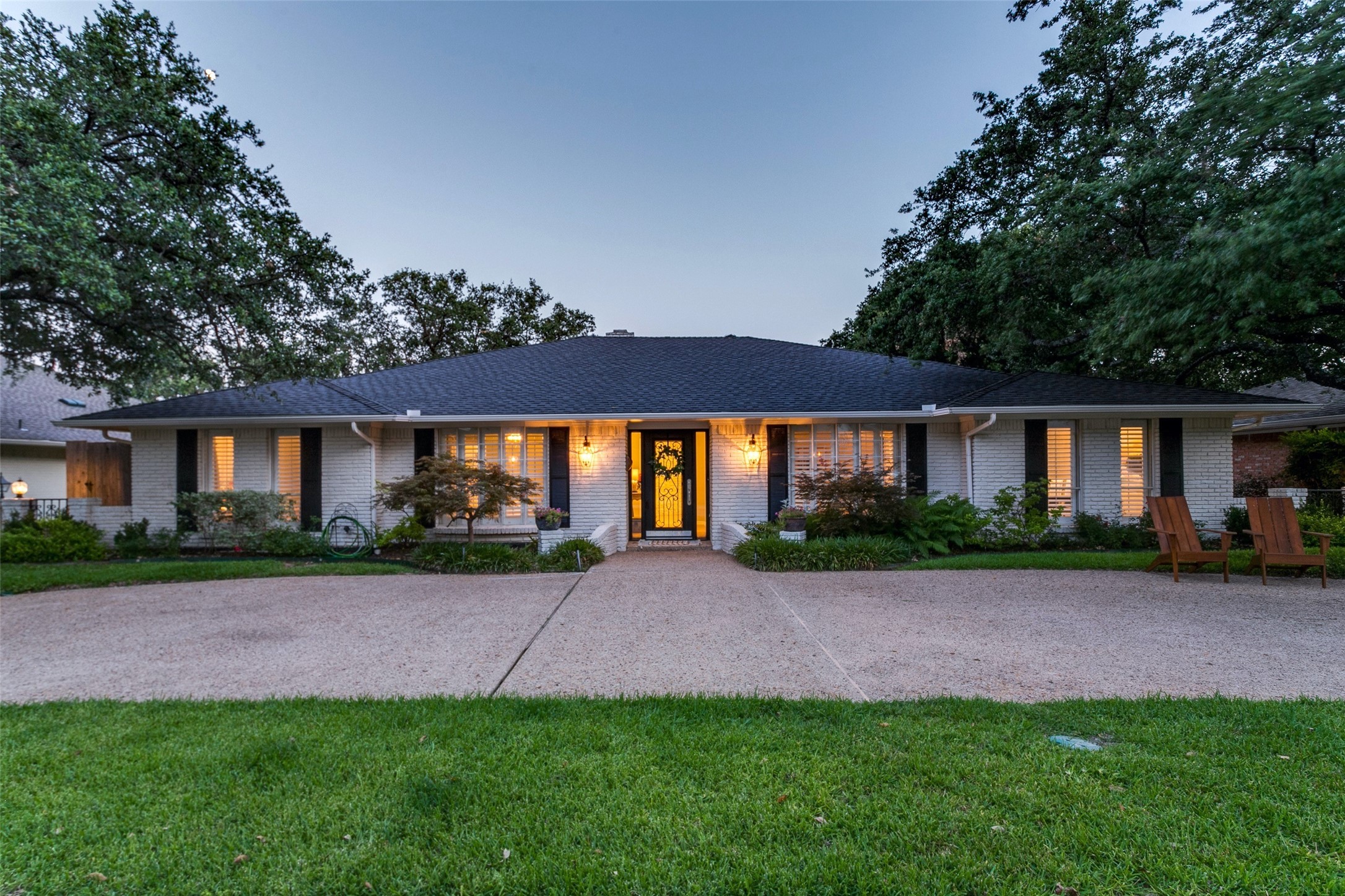 6330 Glennox Ln, Dallas, TX 75214 - MLS 20648467 - Coldwell Banker