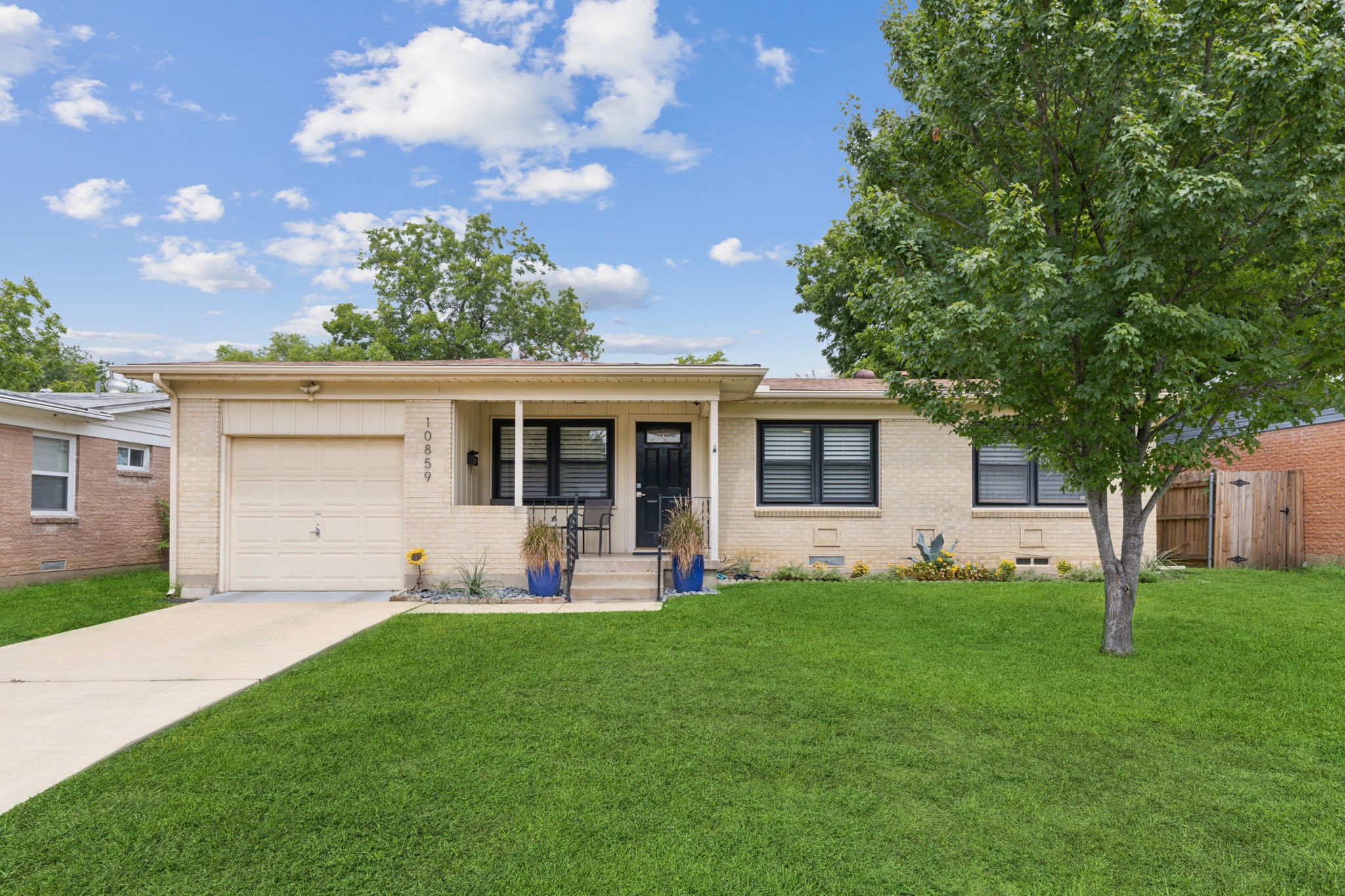 10859 Ruth Ann Dr, Dallas, TX 75228 - MLS 20688190 - Coldwell Banker