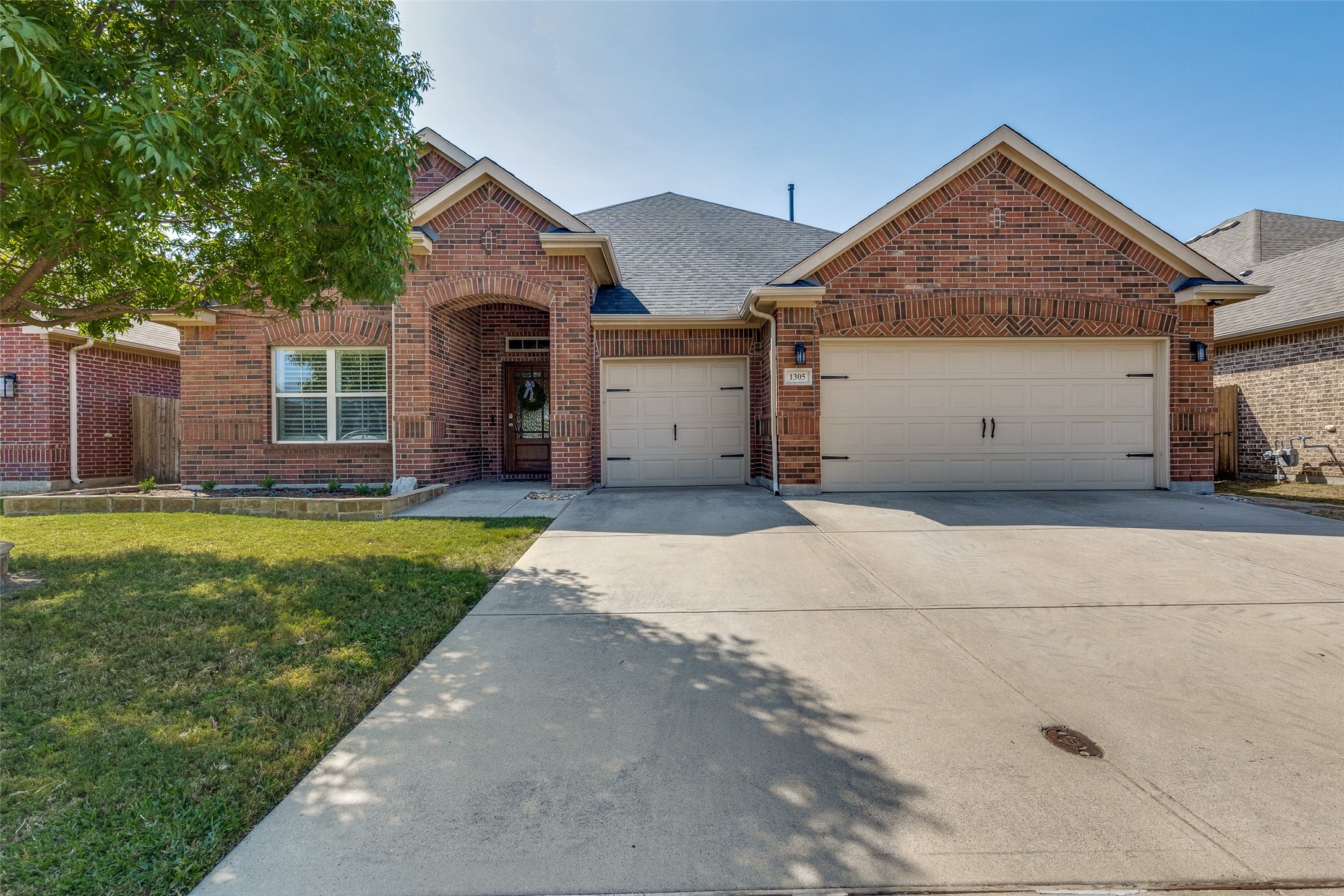 1305 Mesa Crest Dr, Fort Worth, TX 76052 - MLS 20727271 - Coldwell Banker