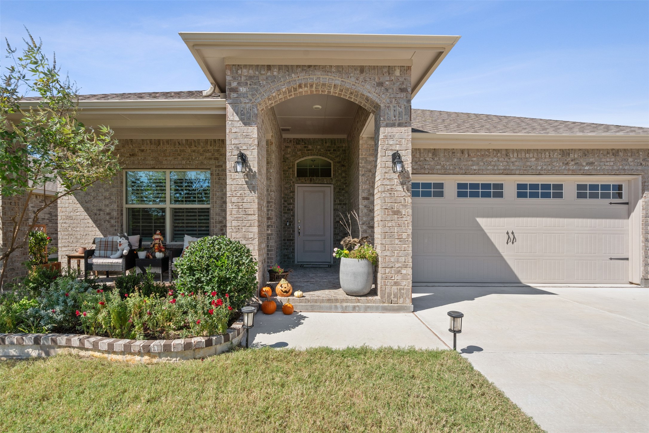 2505 Dunbarton Dr, Glenn Heights, TX 75154 - MLS 20739132 - Coldwell Banker