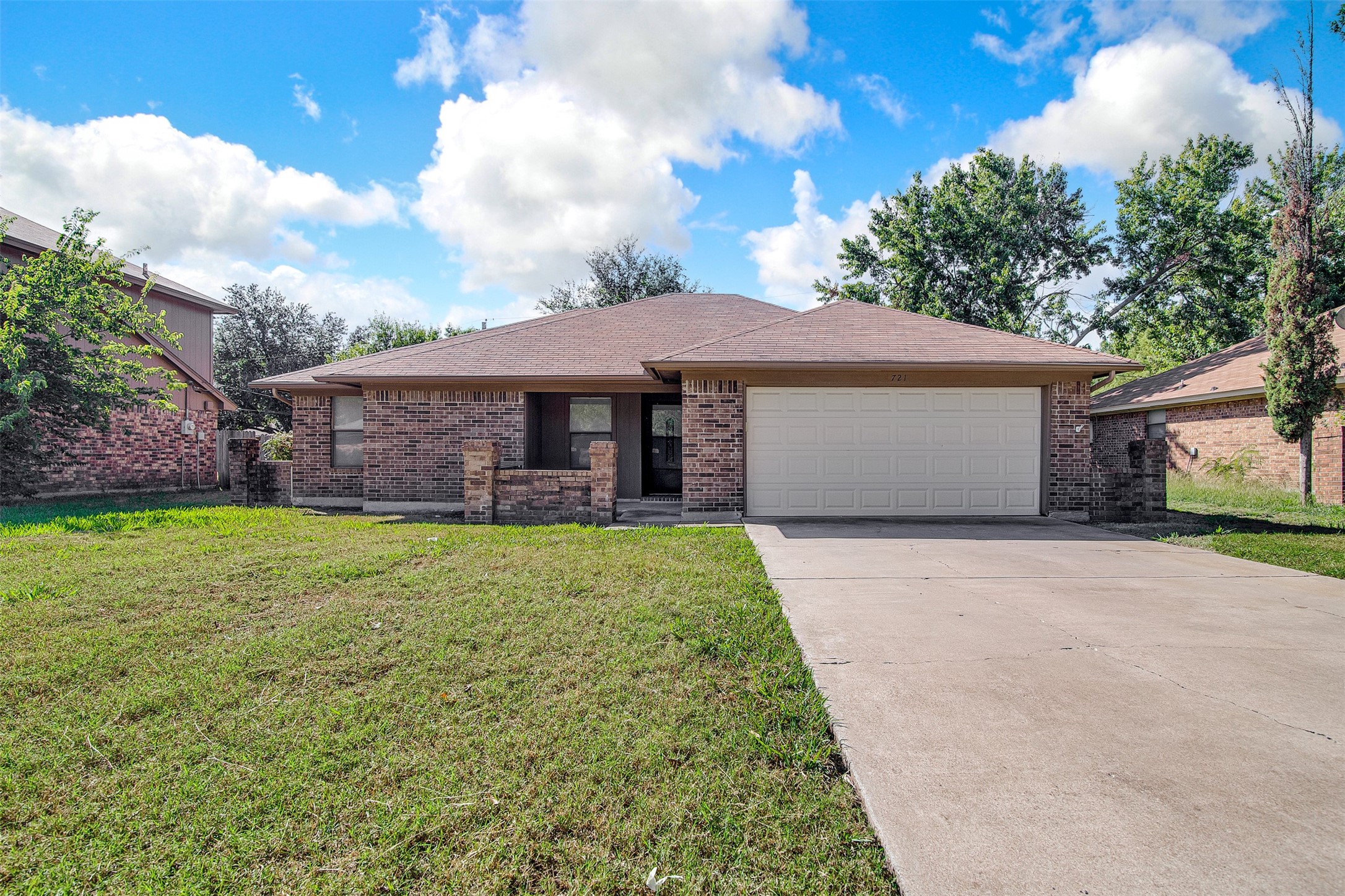 721 Judith St, Burleson, TX 76028 - MLS 20741973 - Coldwell Banker