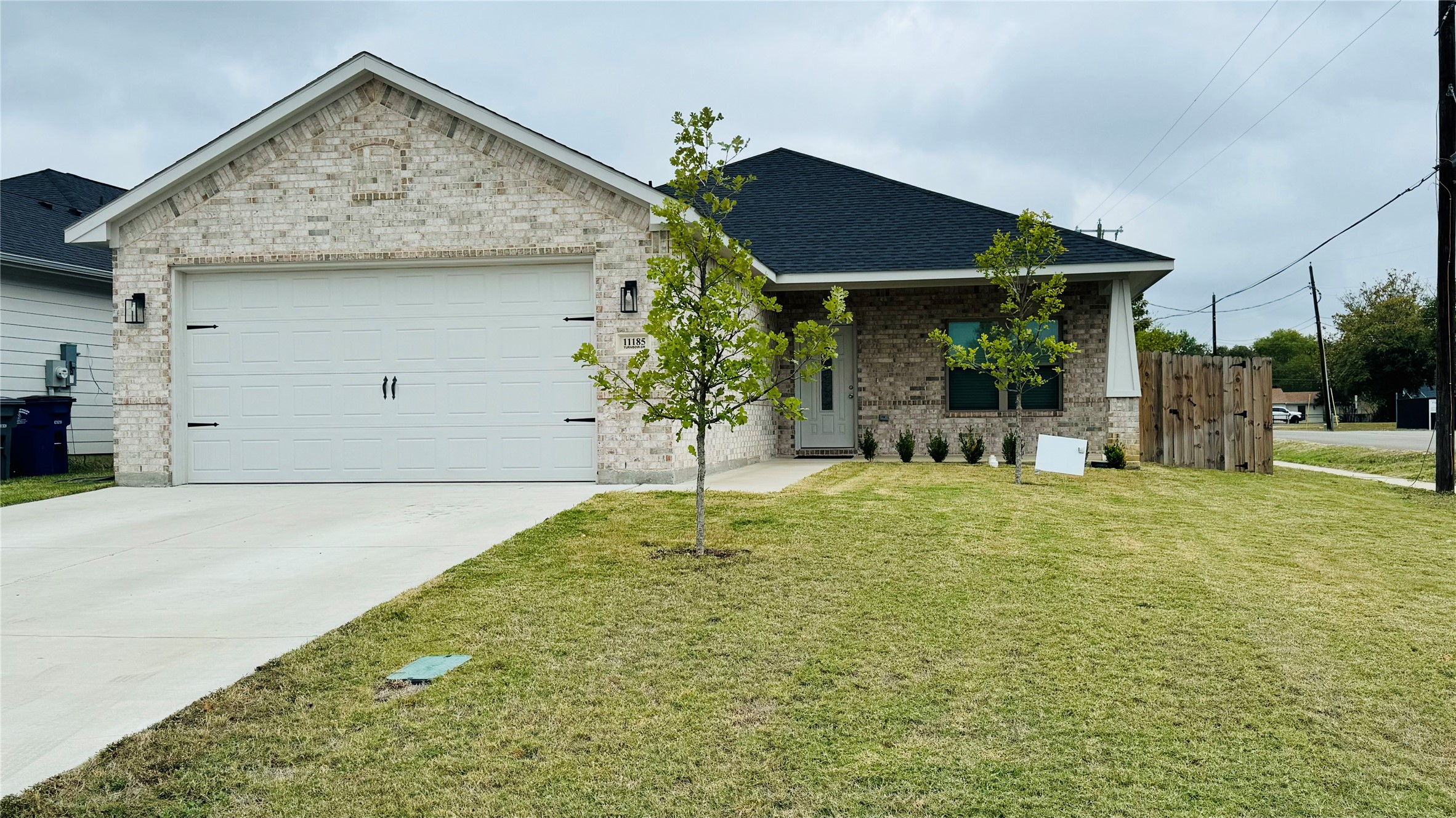 11185 Turnbow Dr, Dallas, TX 75217 - MLS 20770253 - Coldwell Banker