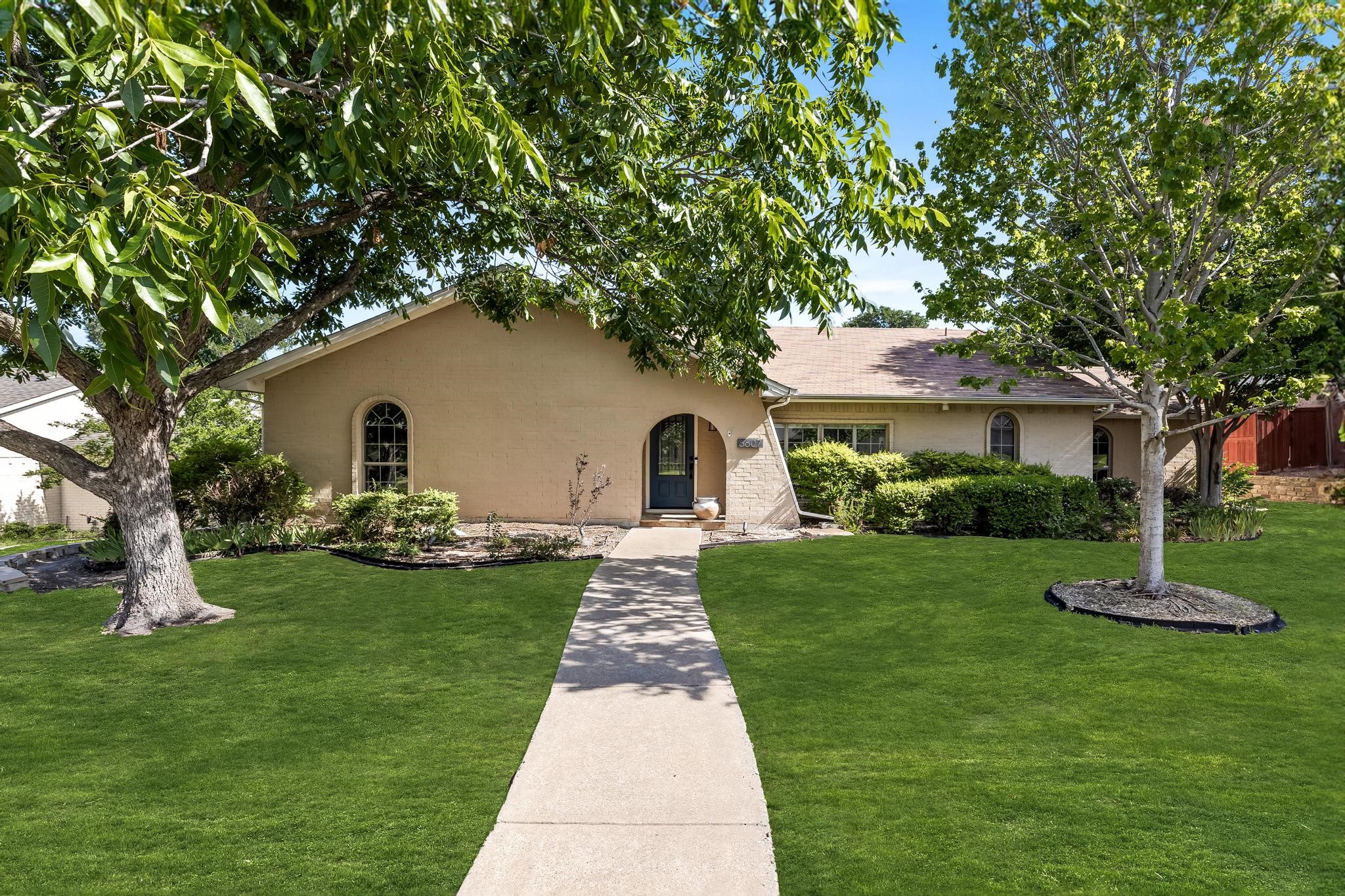 6607 Hunters Ridge Dr, Dallas, TX 75248 - MLS 20832499 - Coldwell Banker