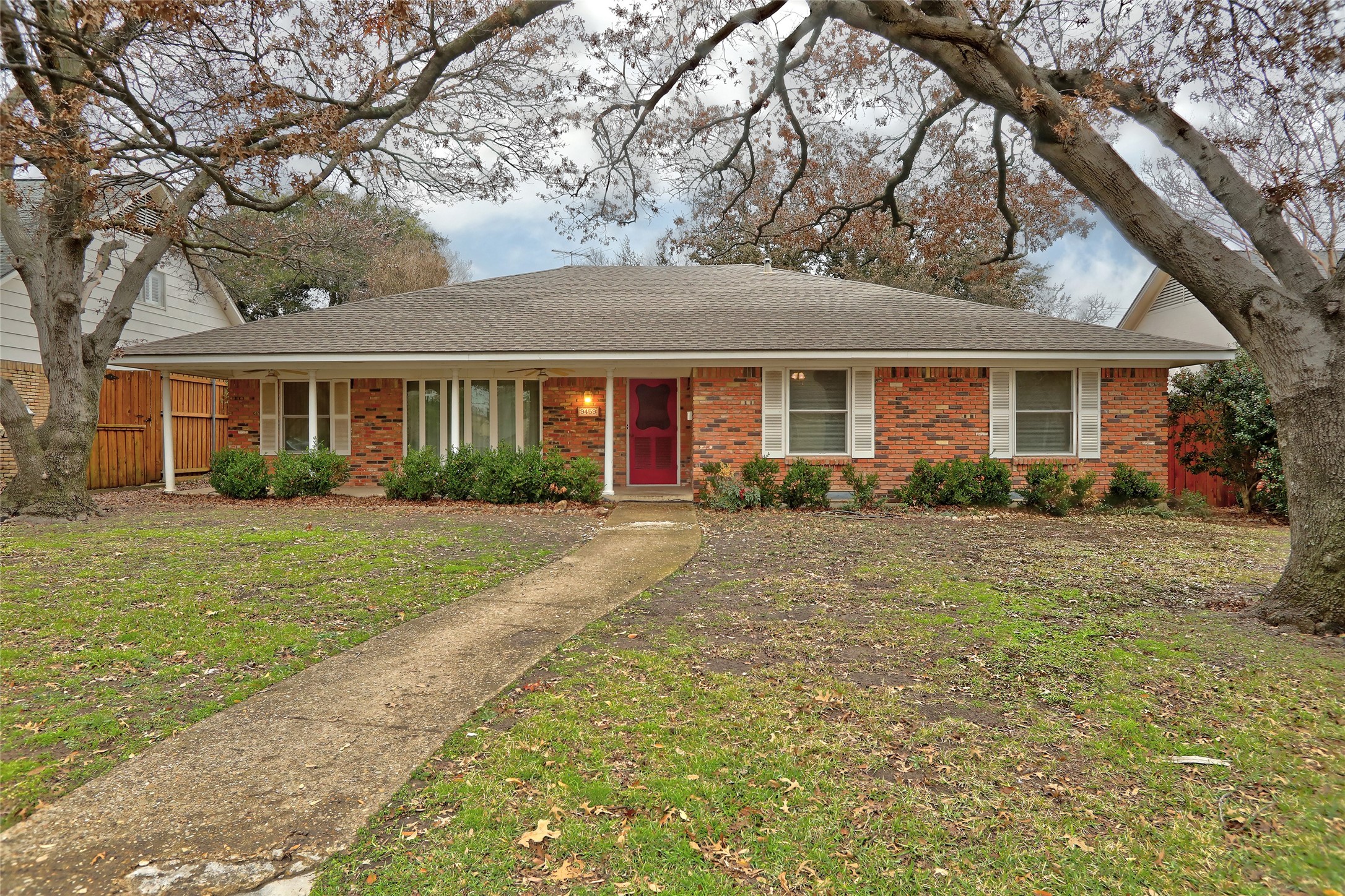 9459 Heatherdale Dr, Dallas, TX 75243 - MLS 20847103 - Coldwell Banker