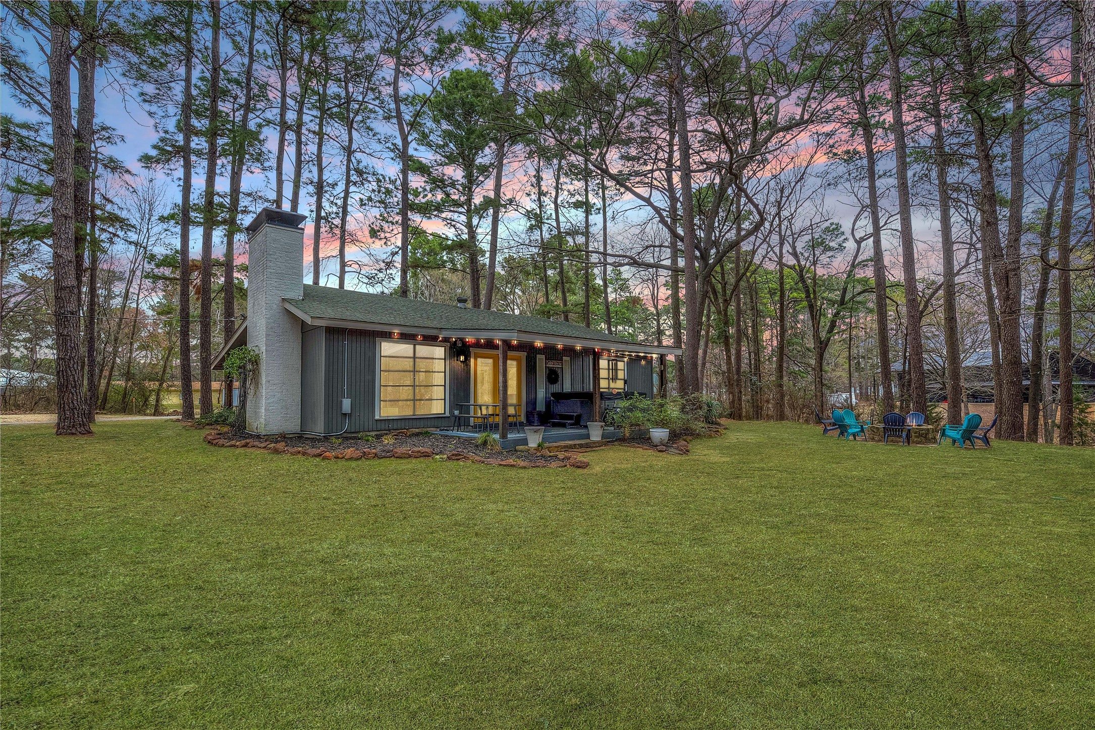 406 Lake Dr, Mount Vernon, TX 75457 - MLS 20848457 - Coldwell Banker