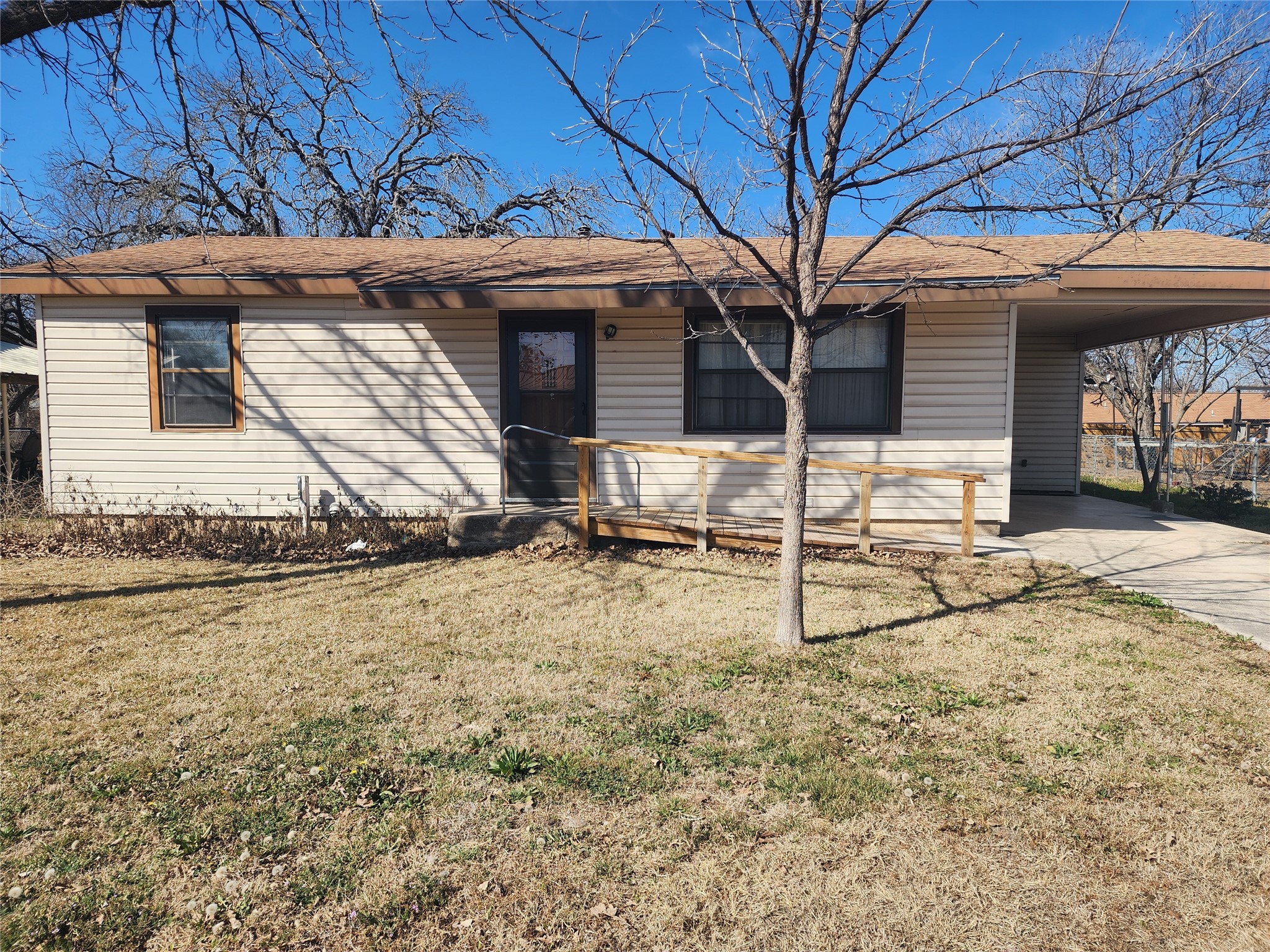 1307 N Mary St, Comanche, TX 76442 - MLS 20858080 - Coldwell Banker
