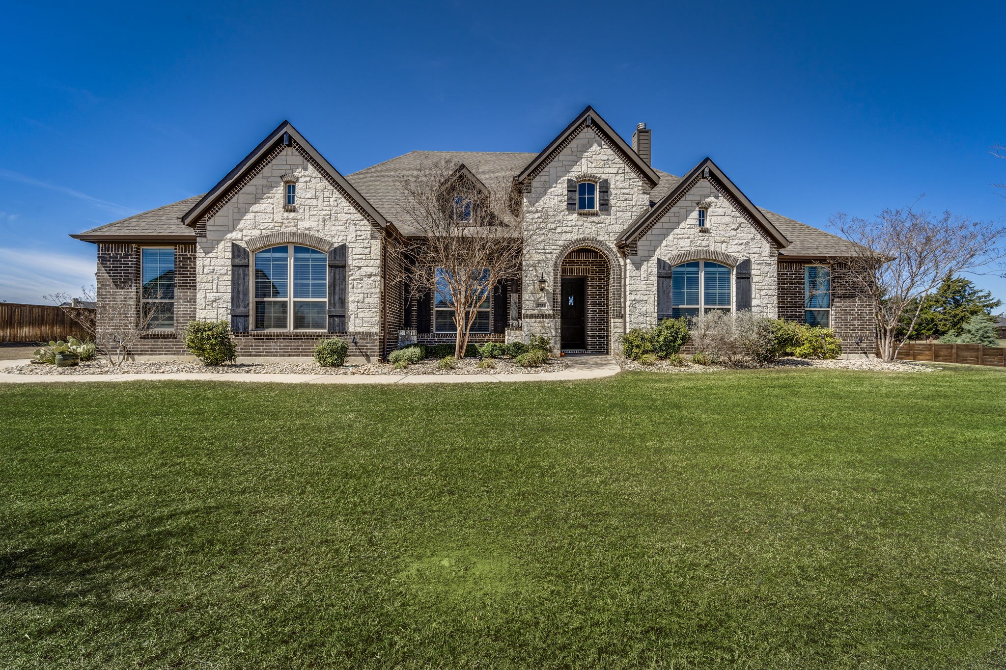 2731 Springwood Ln, Midlothian, TX 76065 - MLS 20874178 - Coldwell Banker