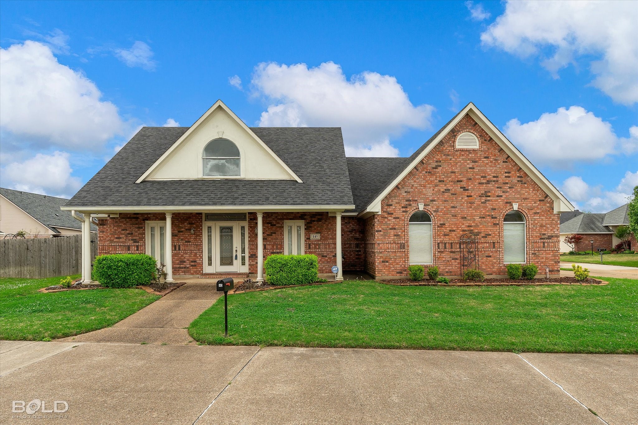 145 Arbor Ln, Shreveport, LA 71115 - MLS 20894491 - Coldwell Banker
