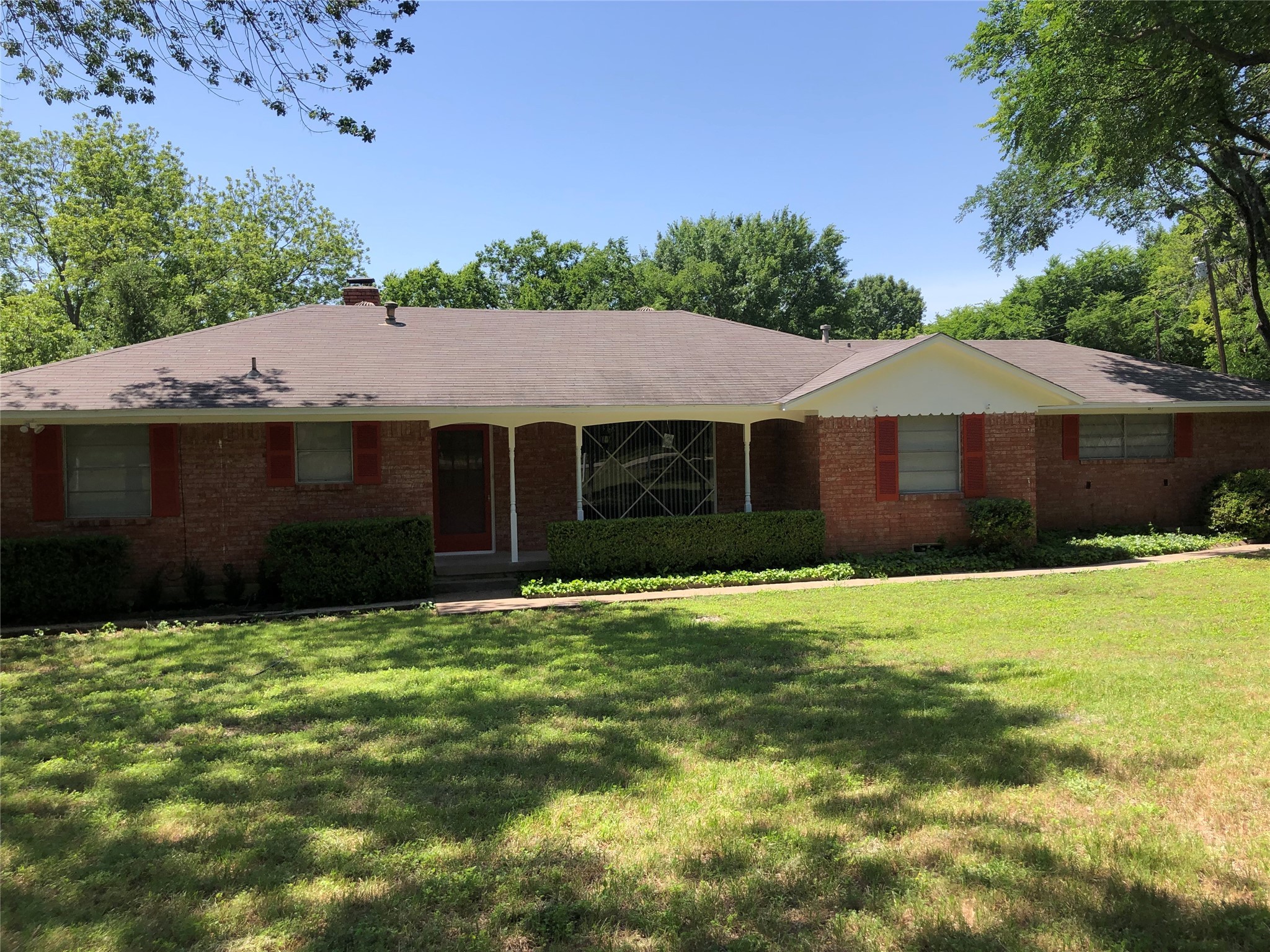 608 Spinner Rd, DeSoto, TX 75115 - MLS 20935081 - Coldwell Banker