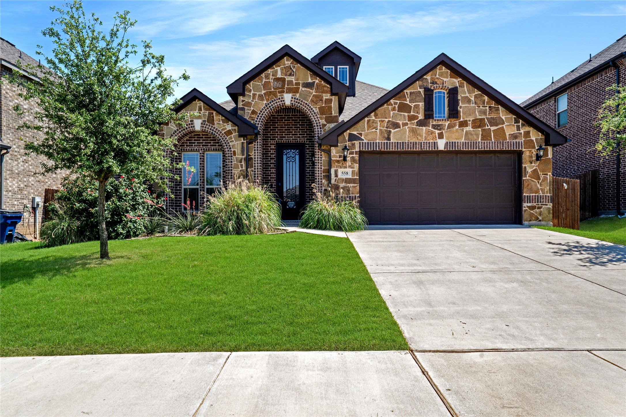 558 Lily St, Crowley, TX 76036 - MLS 20948934 - Coldwell Banker