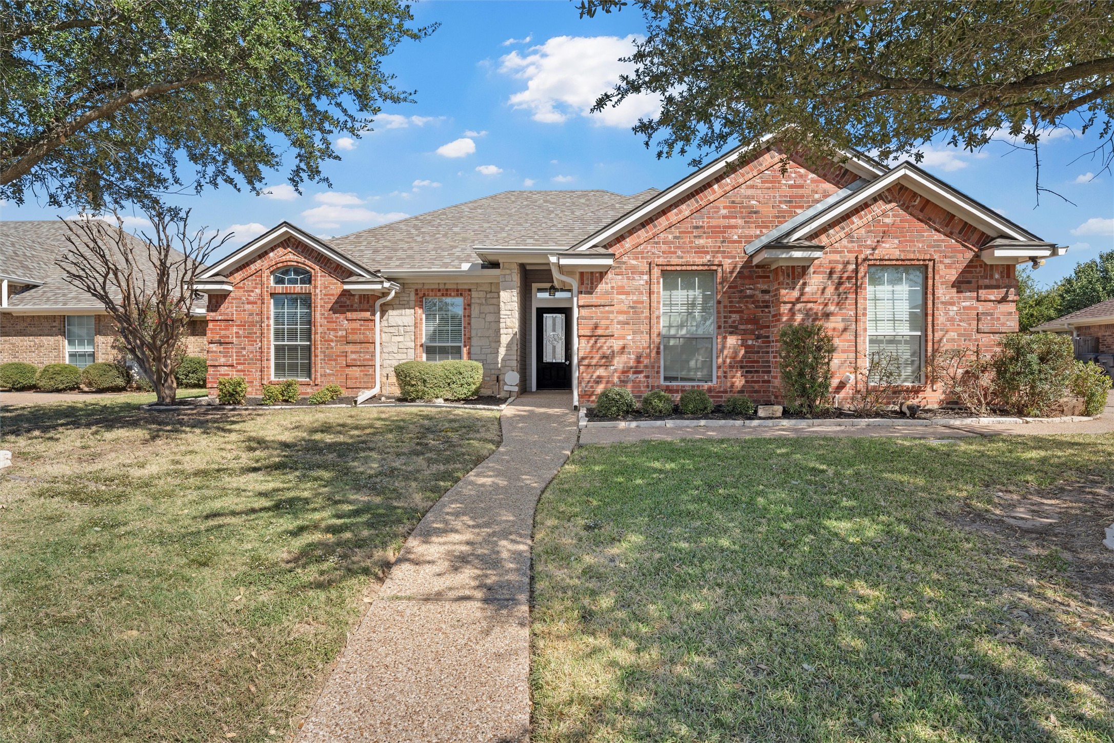 10601 T Bury Ln, Waco, TX 76708 - MLS 21094597 - Coldwell Banker