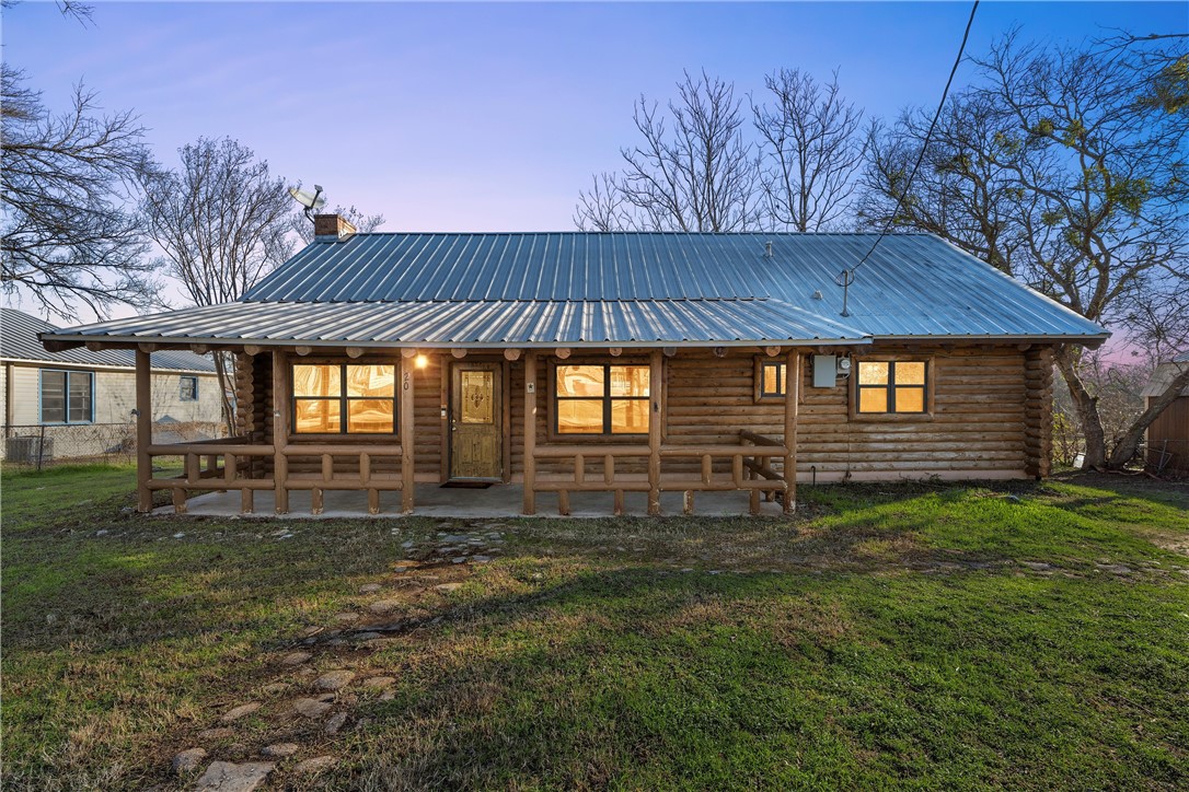 203 S Hedwig St, Riesel, TX 76682 - MLS 227929 - Coldwell Banker