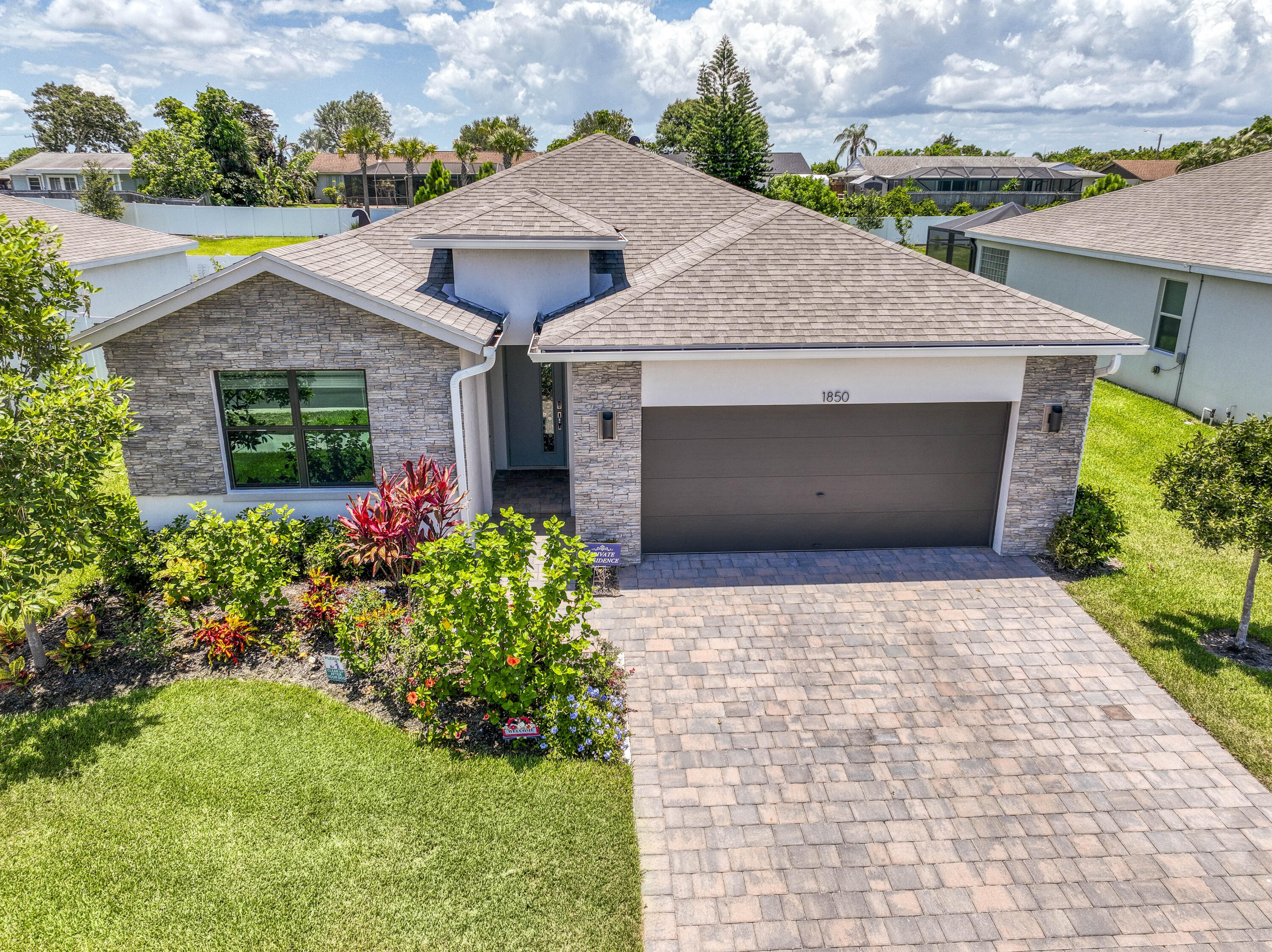 1850 NE Ocean Dunes Dr, Jensen Beach, FL 34957 - MLS R11100779 ...