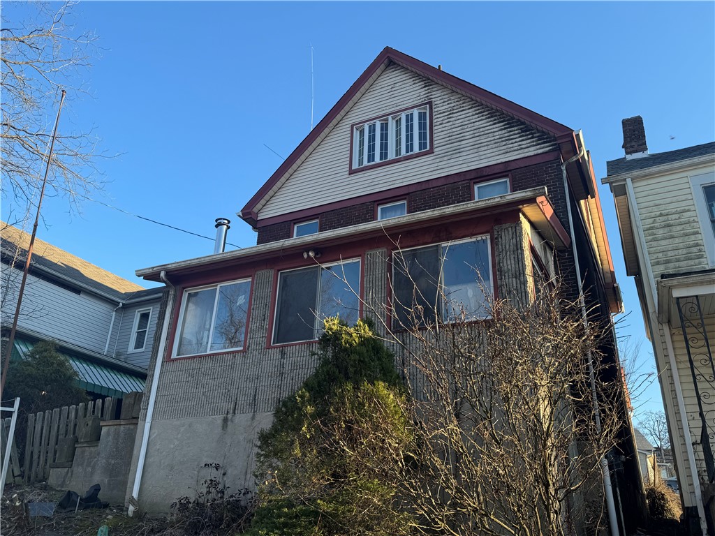 3710 Wood St, West Mifflin, PA 15122 - MLS 1690296 - Coldwell Banker