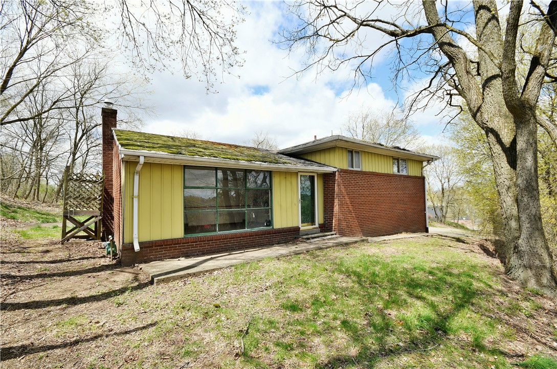 98 Reel Ave, Ross Twp, PA 15237 - MLS 1697196 - Coldwell Banker