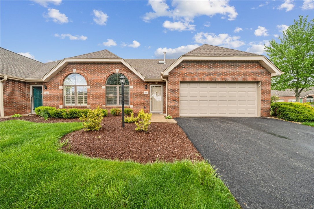 1426 Lyons Chase Cir, Murrysville, PA 15668 - MLS 1699703 - Coldwell Banker