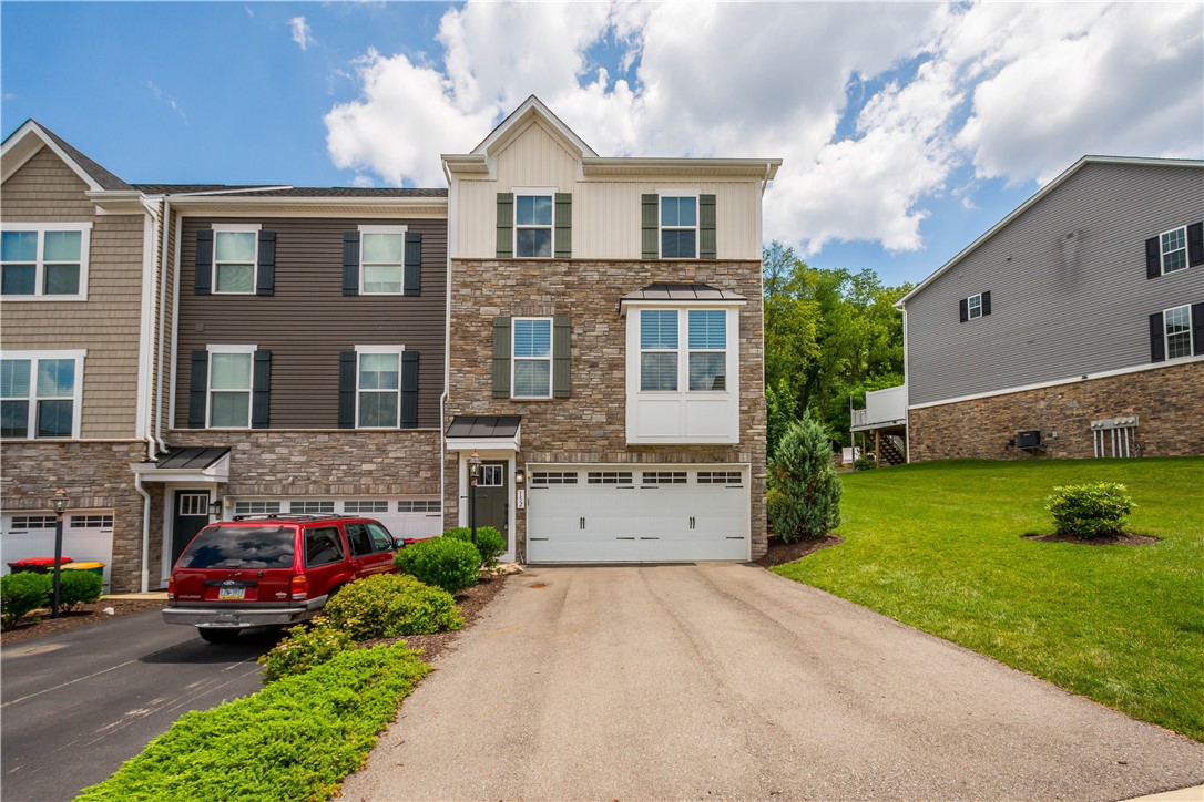 152 Cole Dr, Robinson Twp, PA 15136 - MLS 1710642 - Coldwell Banker