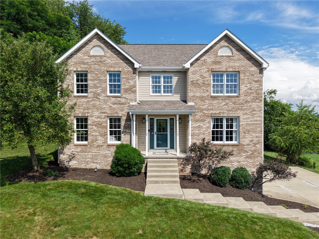 815 Graywyck Dr, Seven Fields Boro, PA 16046 - MLS 1711812 - Coldwell Banker