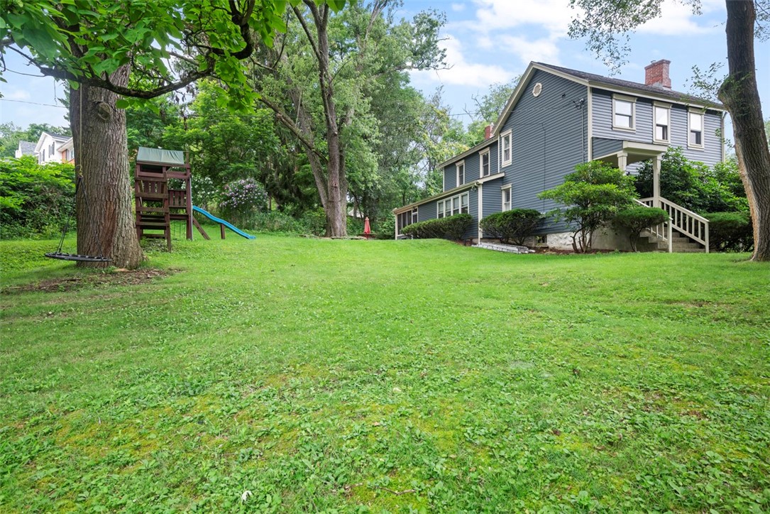 111 Hillcrest Dr, Ross Twp, PA 15237 - MLS 1711882 - Coldwell Banker