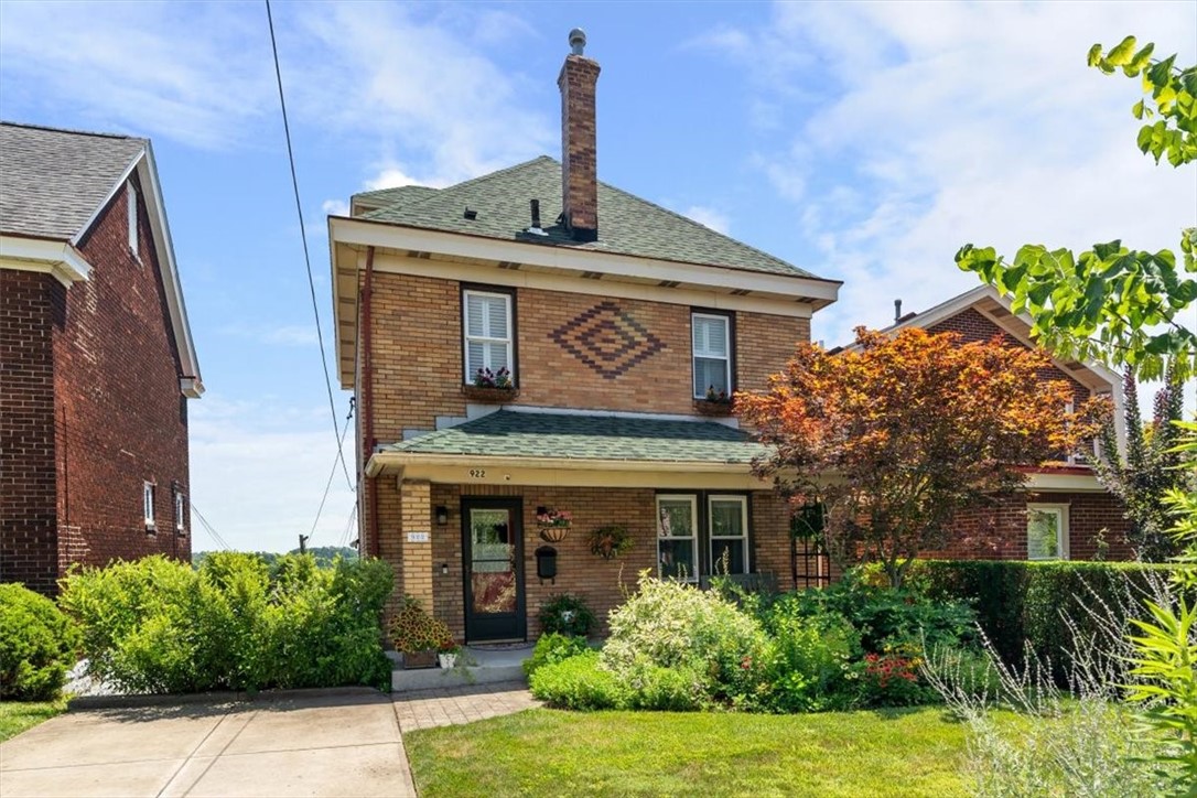 922 Haslage Ave, Spring Hill, PA 15212 - MLS 1713833 - Coldwell Banker